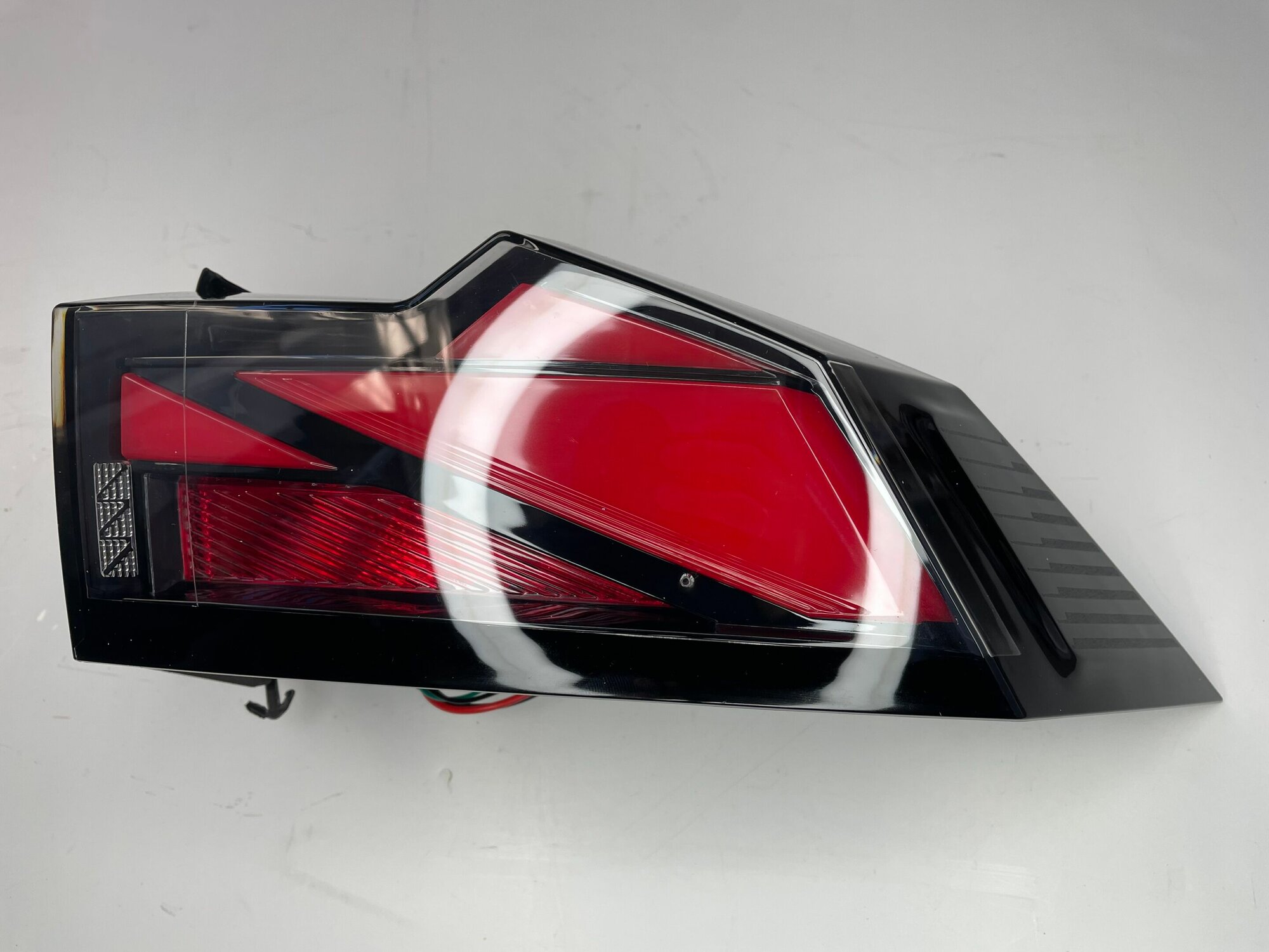 Фонарь задний правый Changan UNI-V [1.5 16V 7AMT лифтбэк Turbo] C281F2805030500