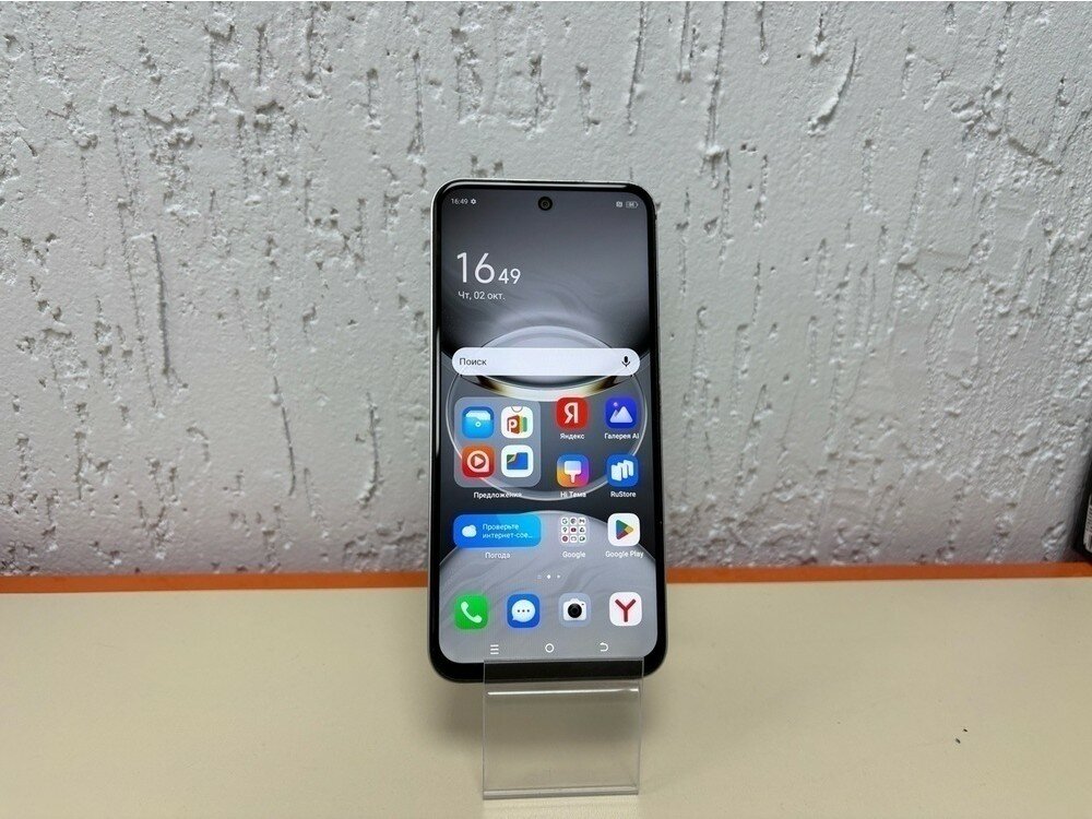 Смартфон Tecno Spark 30C 4/128 ГБ Global , Orbit White белый, Б/У Уценка