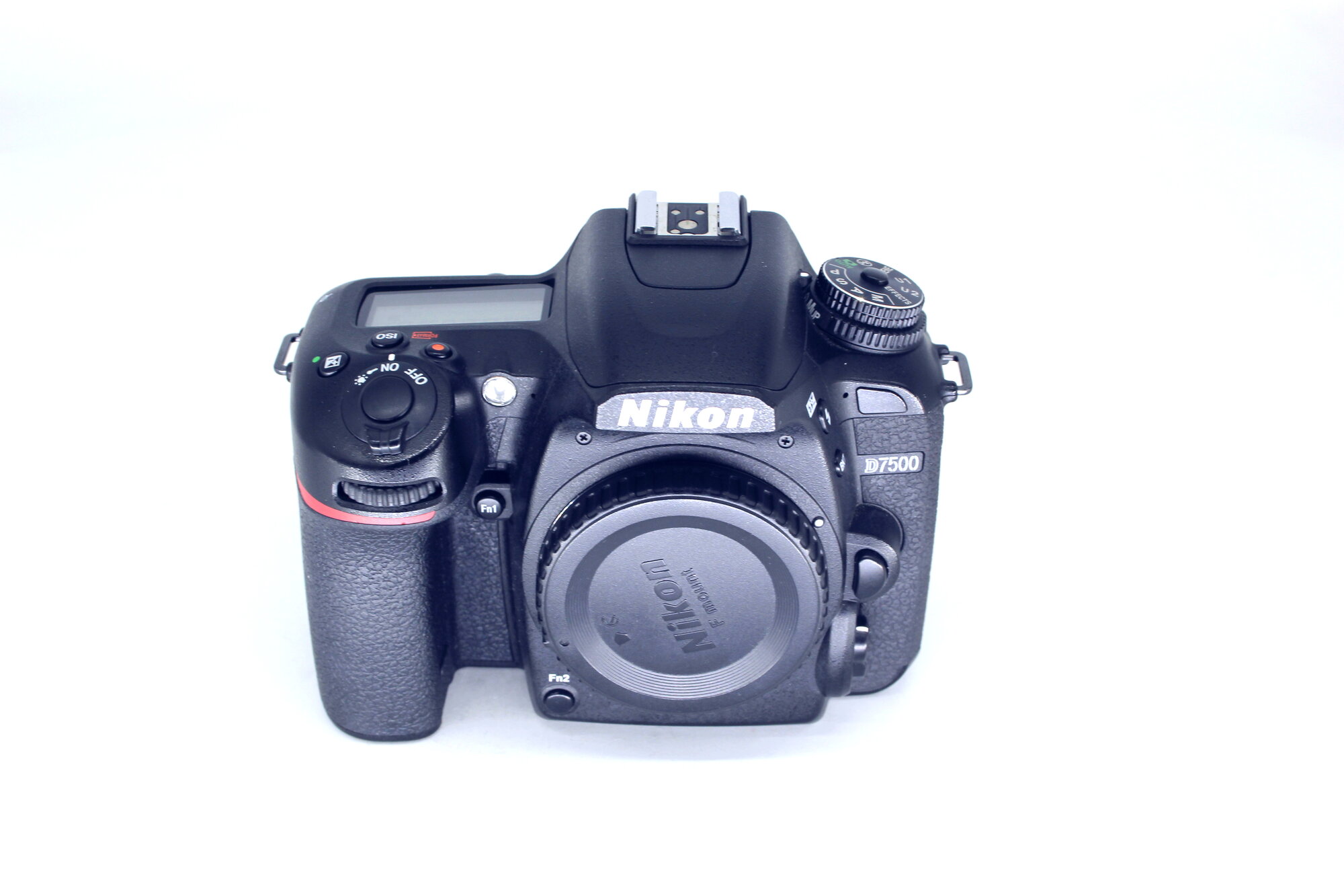 Зеркальный фотоаппарат Nikon D7500 Body