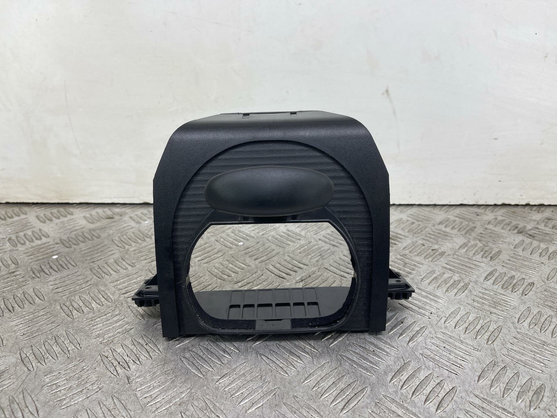 Кожух рулевой колонки Mercedes-Benz C W203 рест. W203.054 2005 A2034600095