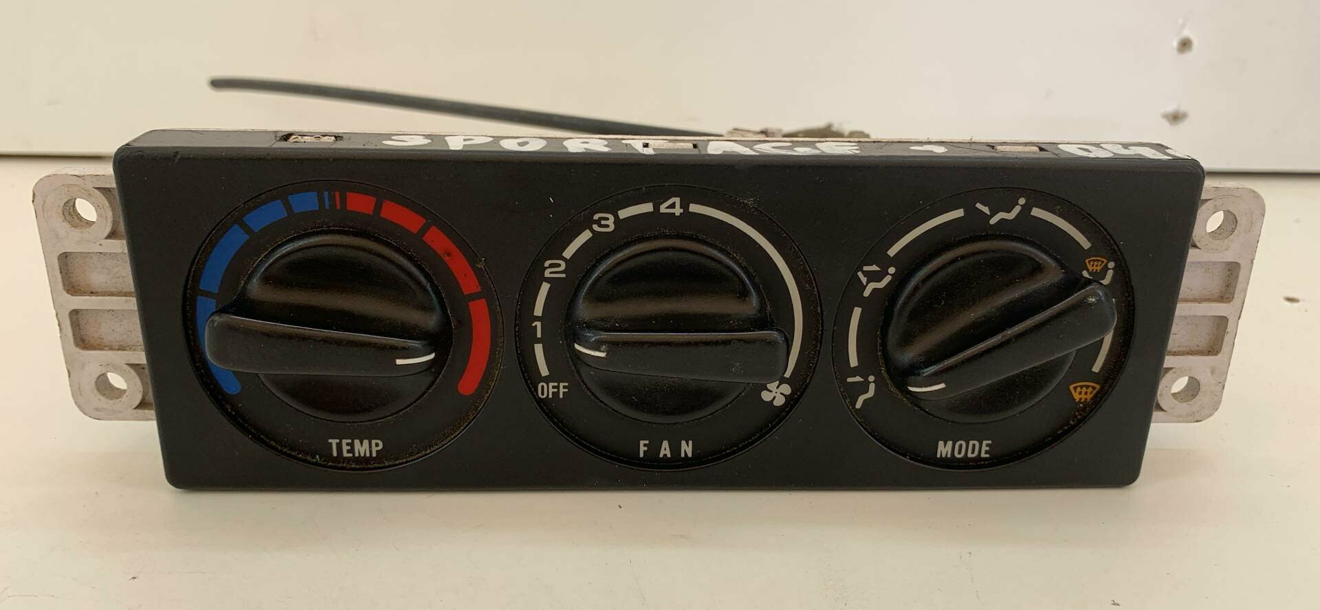 Блок управления печки/климат-контроля Kia Sportage (1993 - 2006) 980618