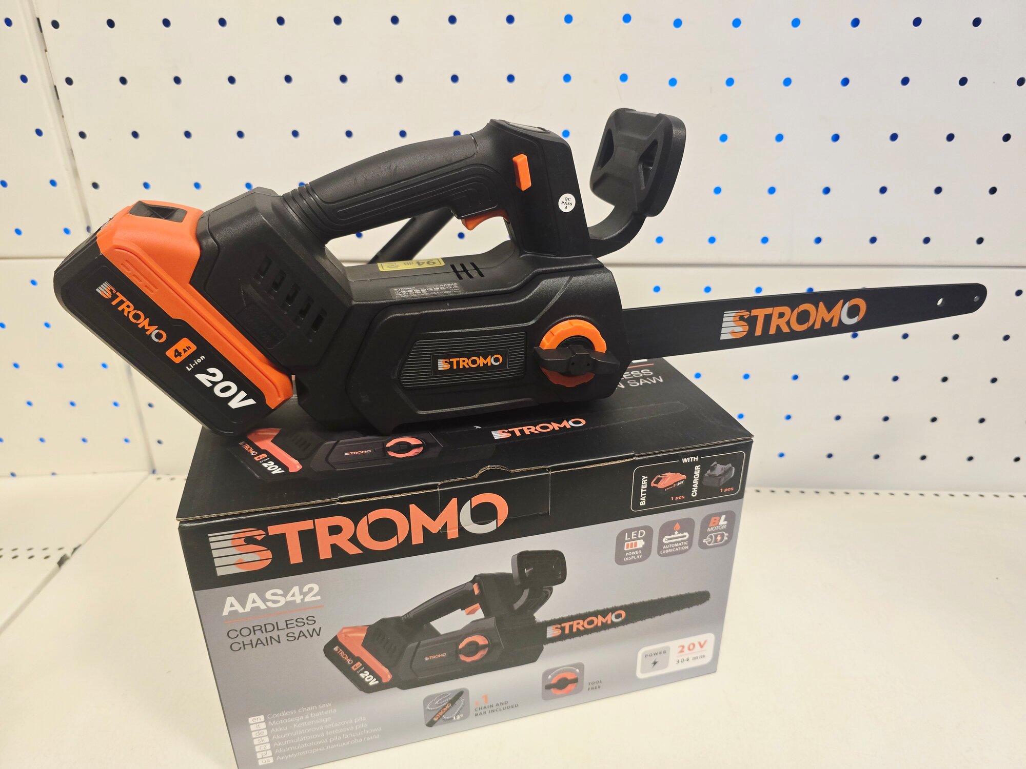 Аккумуляторная бесщеточная мини-цепная пила Stromo AAS42, 20В/4Ач, LED экран, тормоз цепи, шина 12"/304мм, 5300об/мин