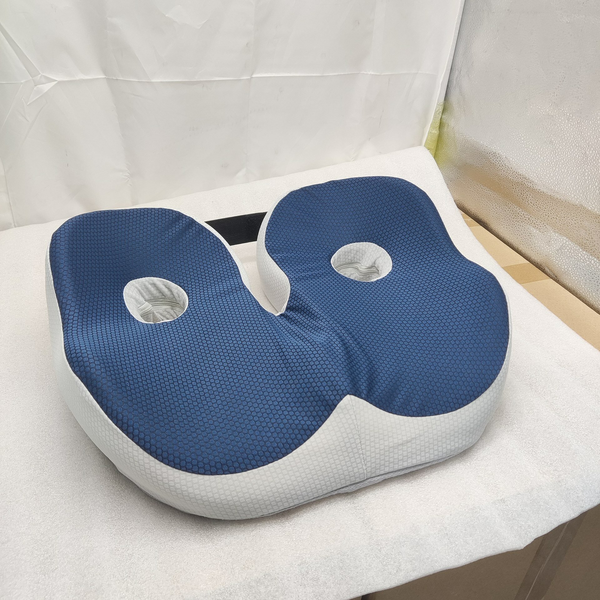 Подушка для сиденья из пены с эффектом памяти для ягодиц, при геморрое, для длительного сидения, противоскользящая, улучшающая форму ягодиц, утолщенная подушка для офиса.