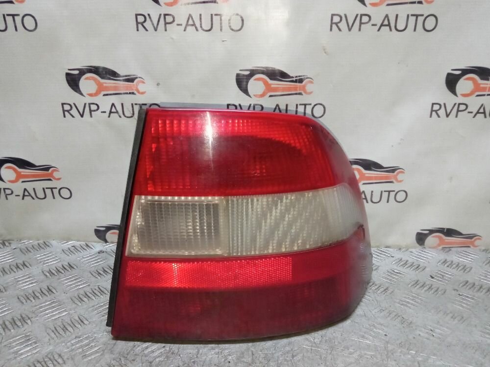 Фонарь задний правый Opel Vectra B (56909) 90568047