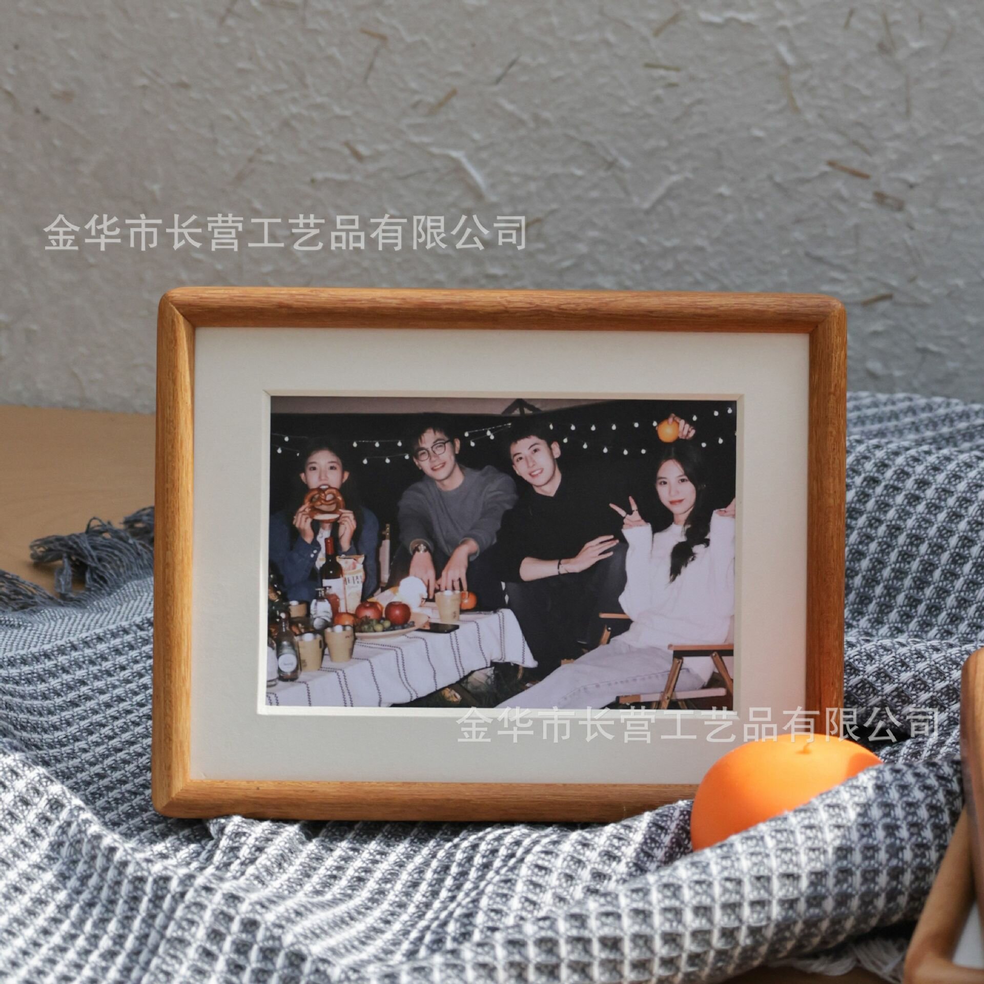 Врезная и шиповая рамка из массива дерева, круглая рамка, столешница из черного ореха, шестидюймовая, 8inch сантиметров, рамка для картин из сандалового дерева, высококачественный вид