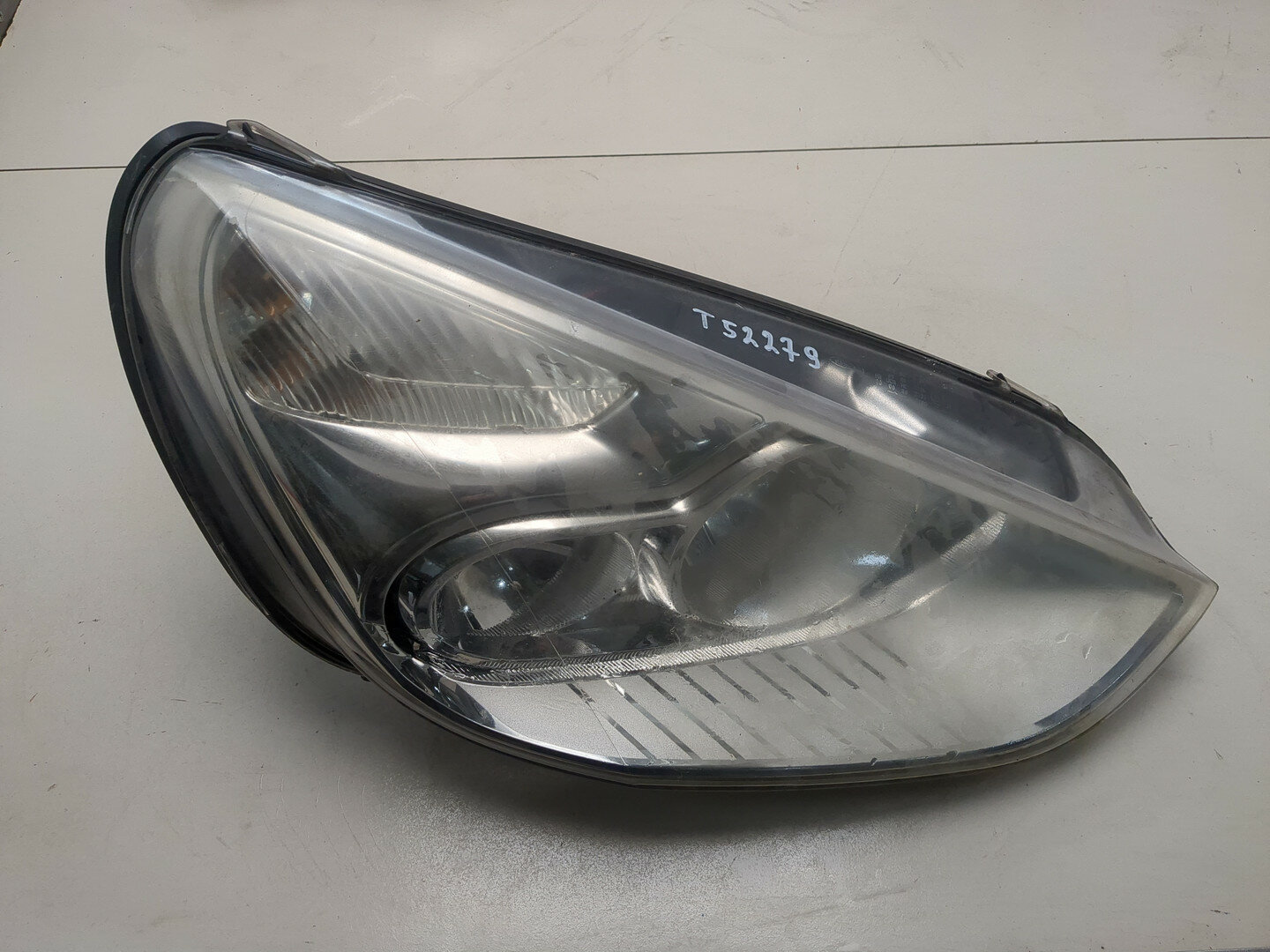 Фара (передняя) правая Ford Galaxy Б/У