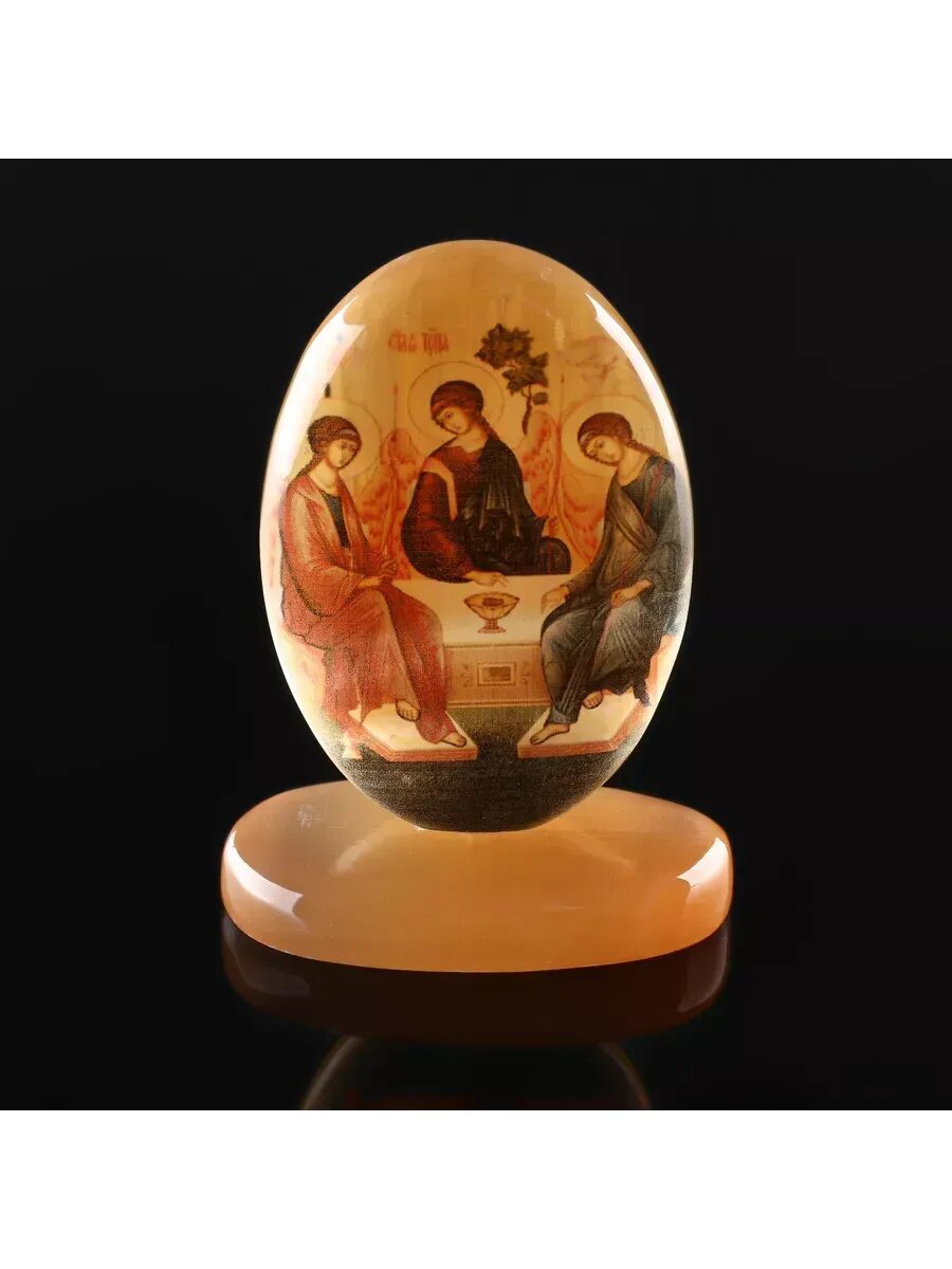 Икона овал на поставке с фоном"Святая троица"