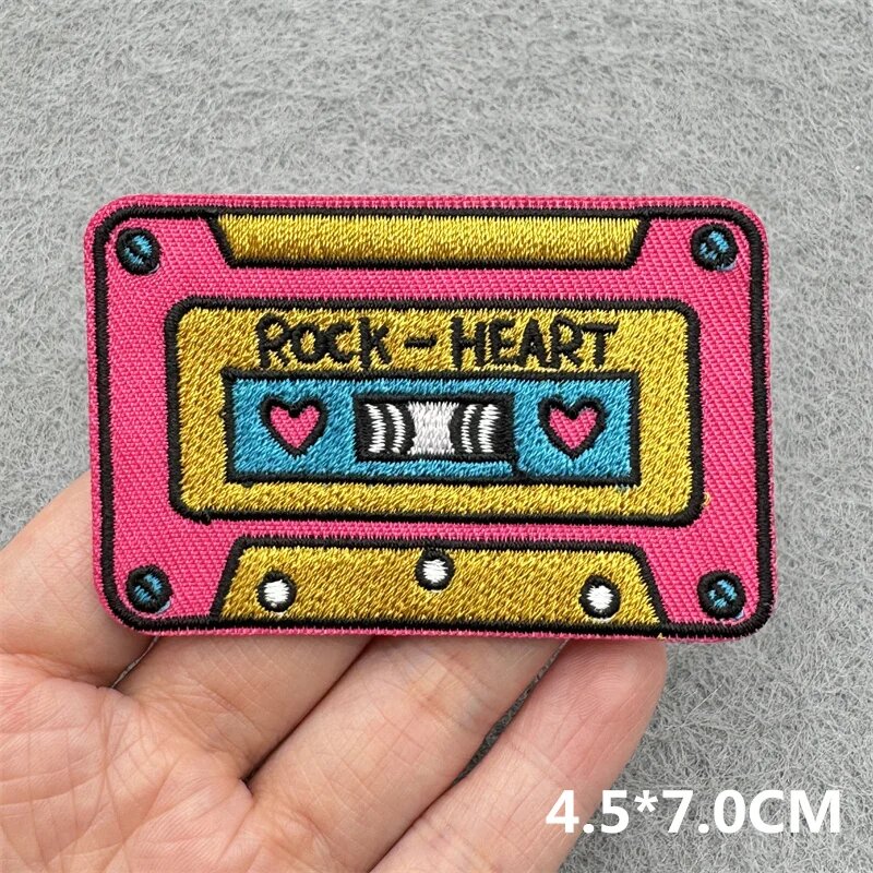 Нашивка вышитая Rock Heart, музыкальная кассета, 4.5*7см, Розовый, 21