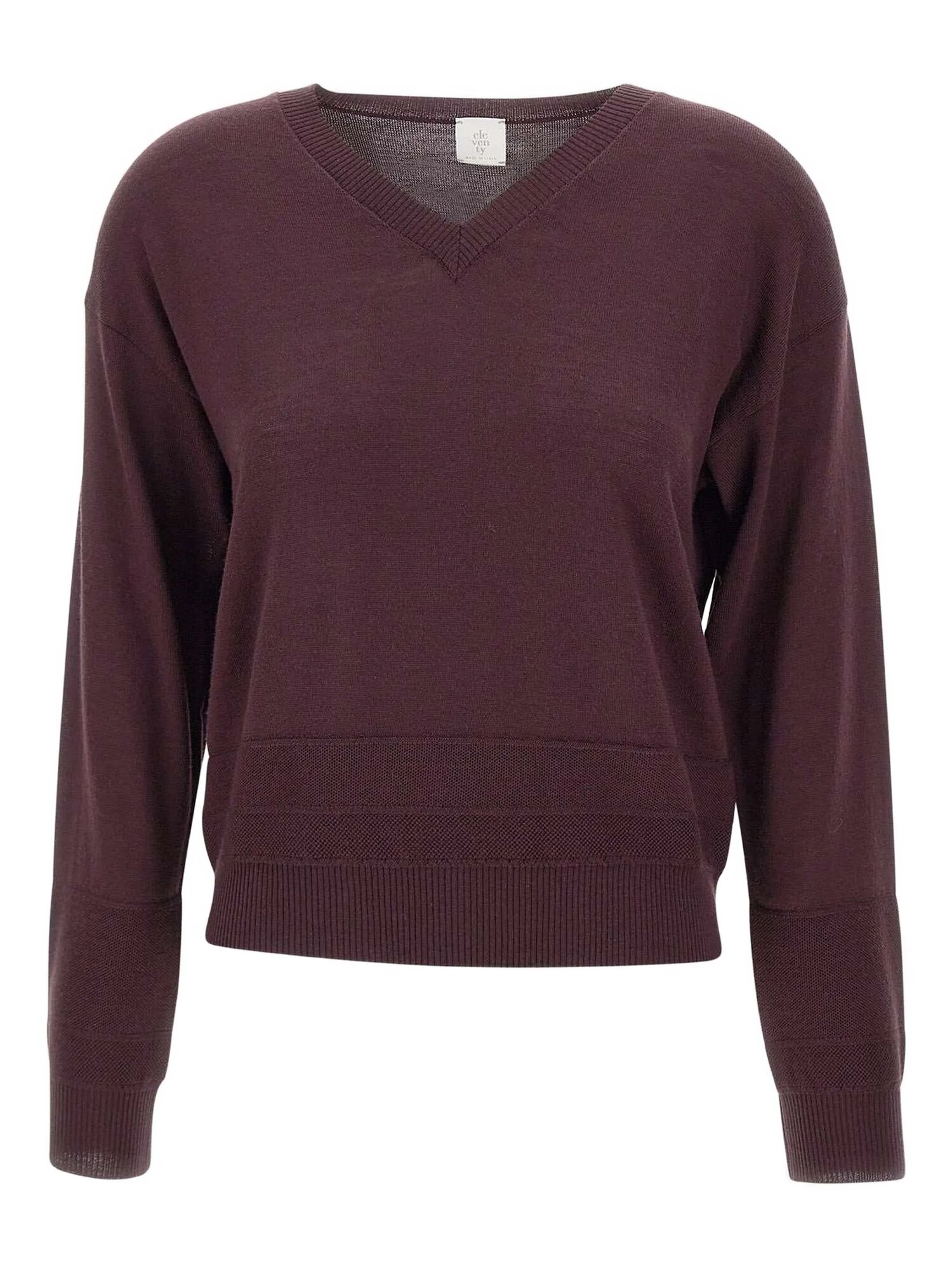 Свитер V-