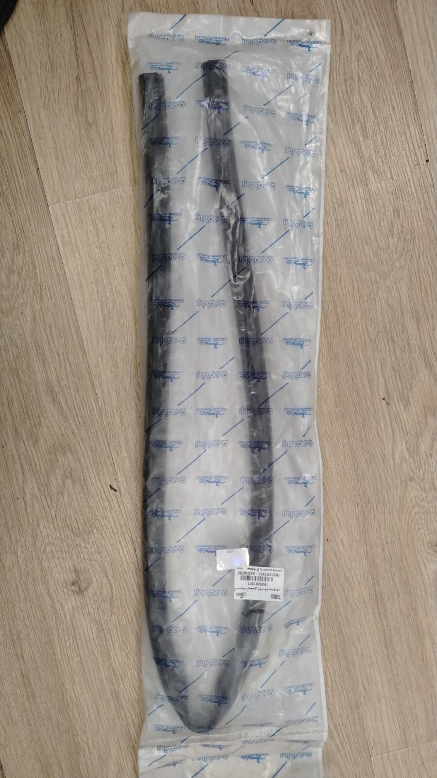 Уплотнитель капота для Iran Khodro Samand 2003>