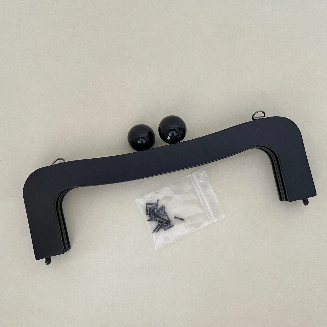 Деревянная рамка для кошелька 25 см. Детали сумки ручной работы. Рамка для кошелька своими руками с винтовым отверстием. Застежка для сумки через плечо с ручкой. Круглая шариковая бусина. Замок для поцелуя. Черный, black bead