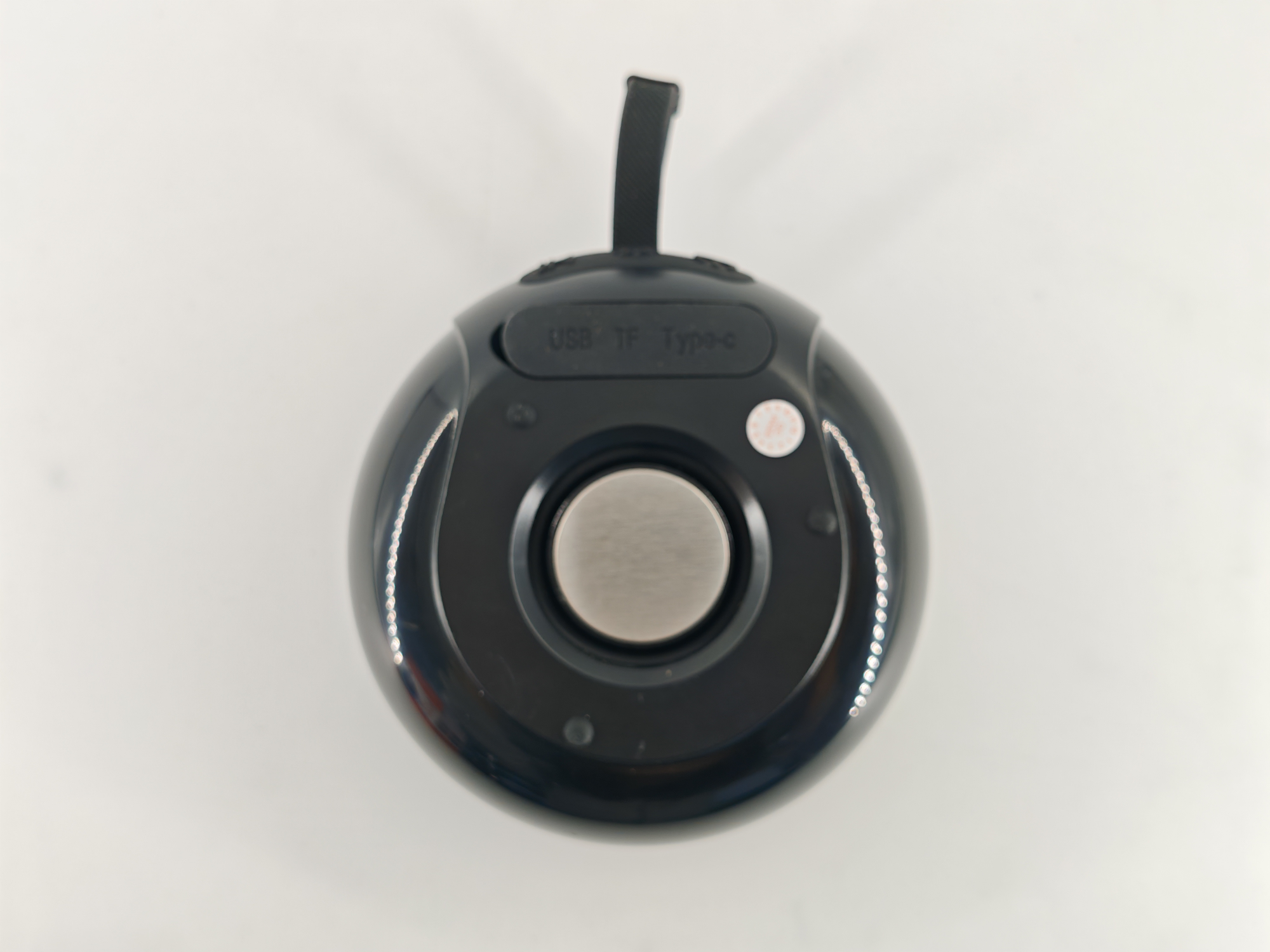 Небольшой портативный динамик / беспроводной мини-динамик Bluetooth черный