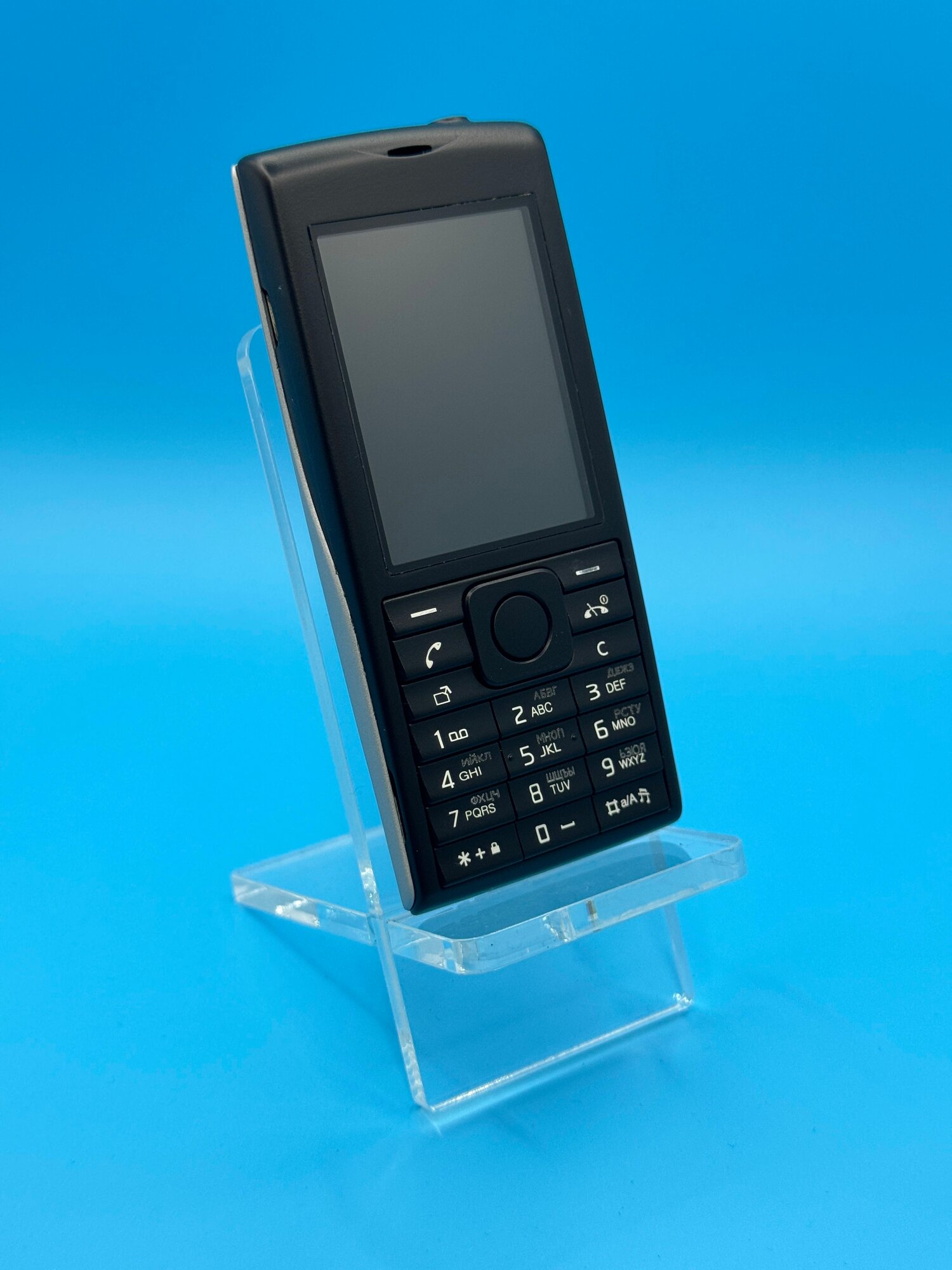 Мобильный телефон Sony Ericsson Cedar J108i