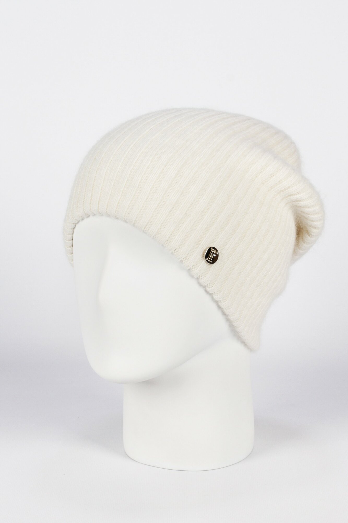 Шапка для женщин