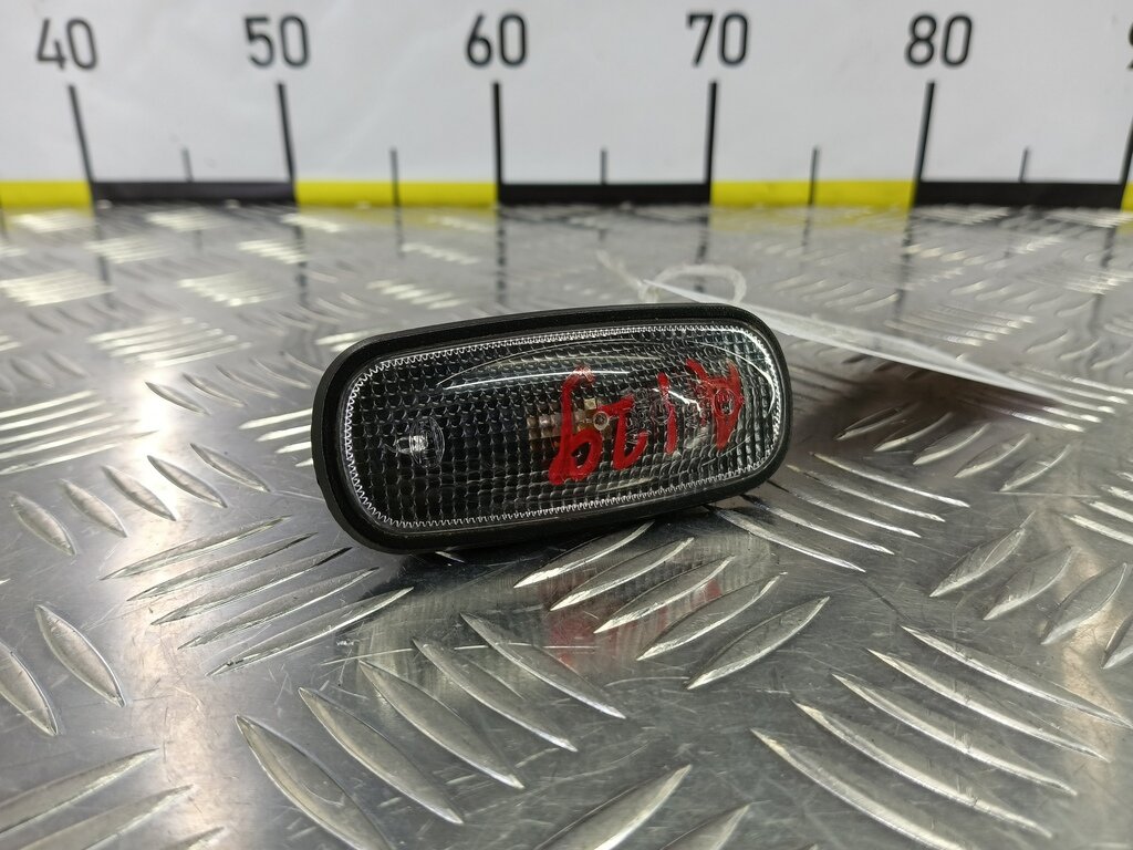 Повторитель поворота Б/У для LAND ROVER FREELANDER I рестайлинг (2003—2006) XGB100310L