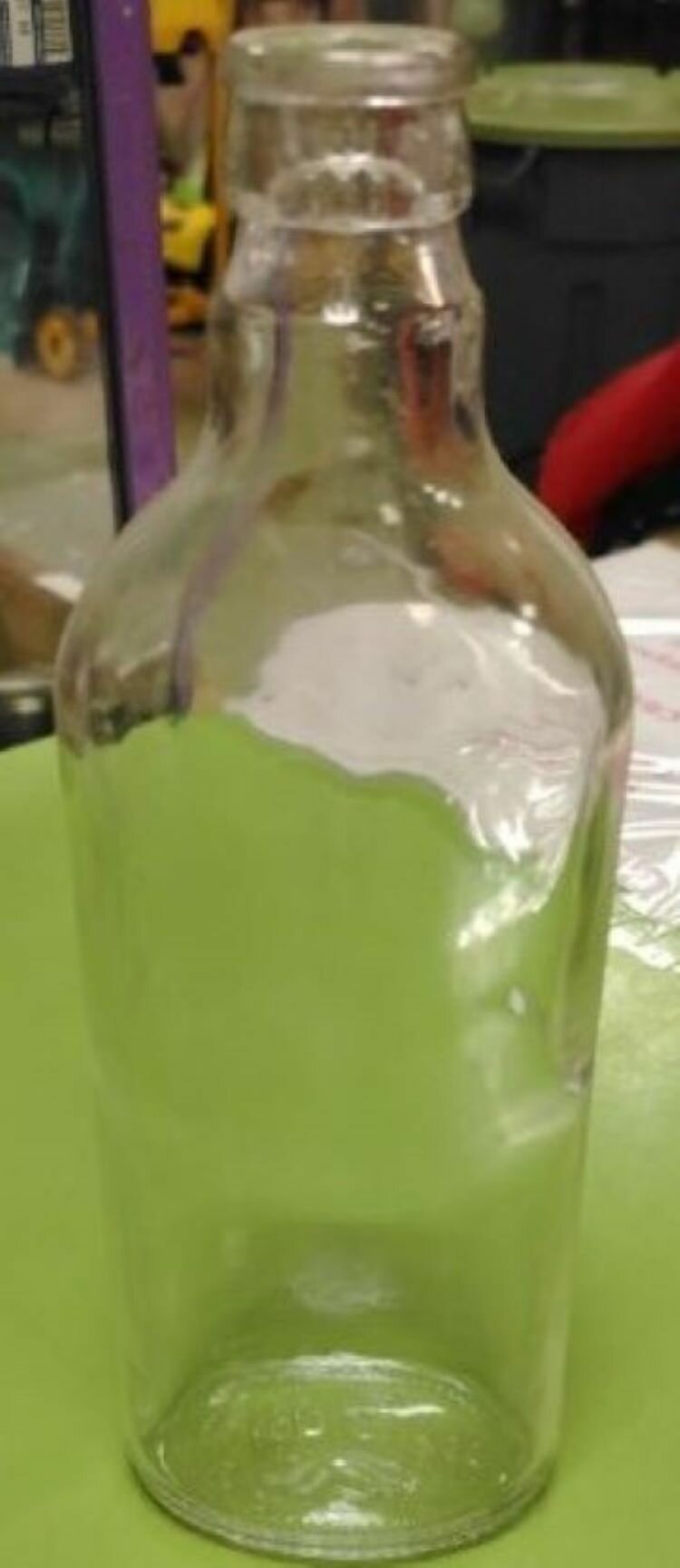 Бутылка стеклянная 0,5л водочная гуала гранями КПМ 30 под 58 колпак