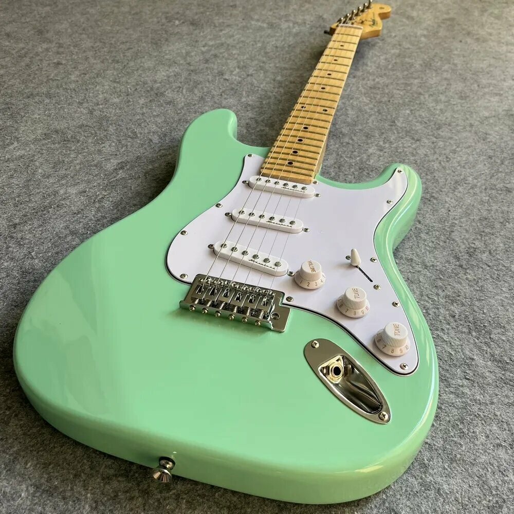 Электрогитара AMAA 6-струнная