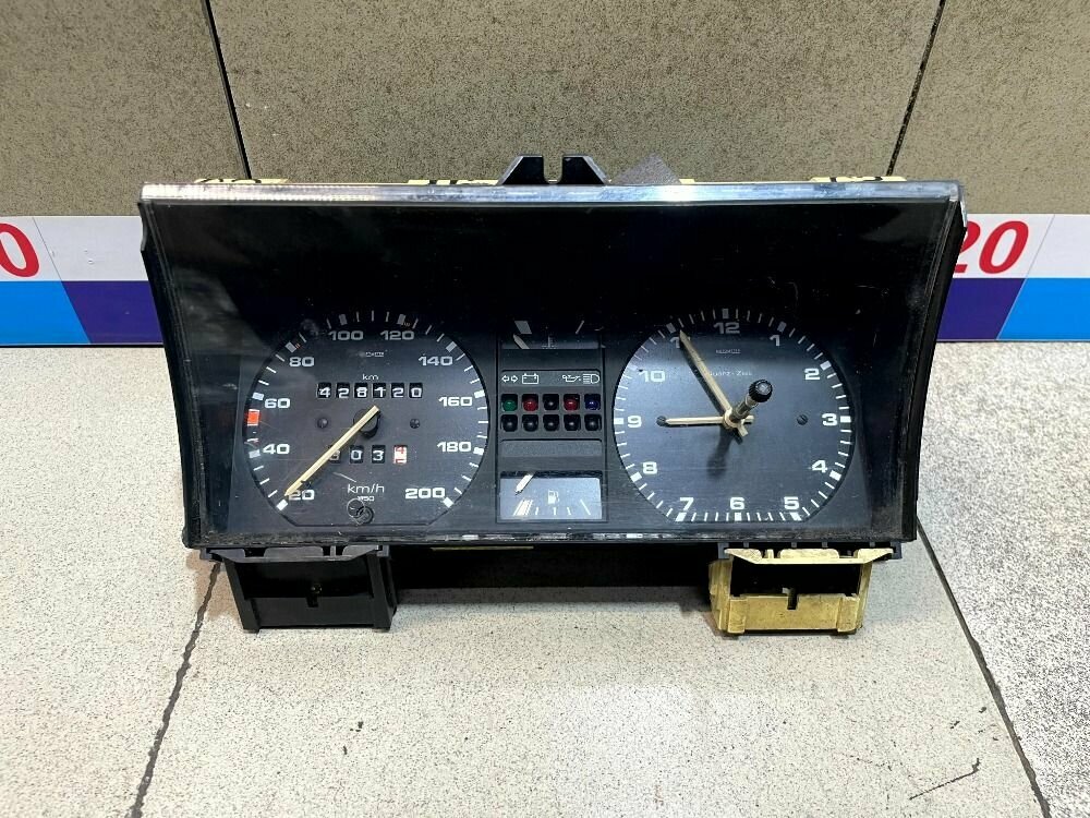 Панель приборов VW Golf II 191919033CC