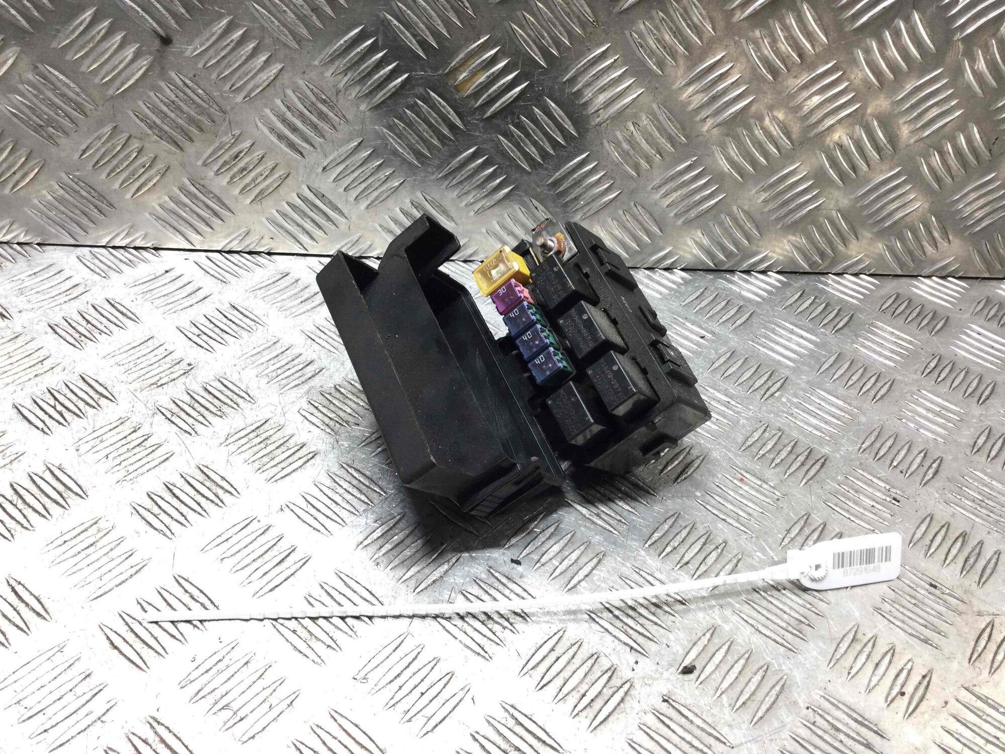 Б/У Блок предохранителей Chevrolet Captiva Captiva (C100) 2006 - 2011 2009 г.