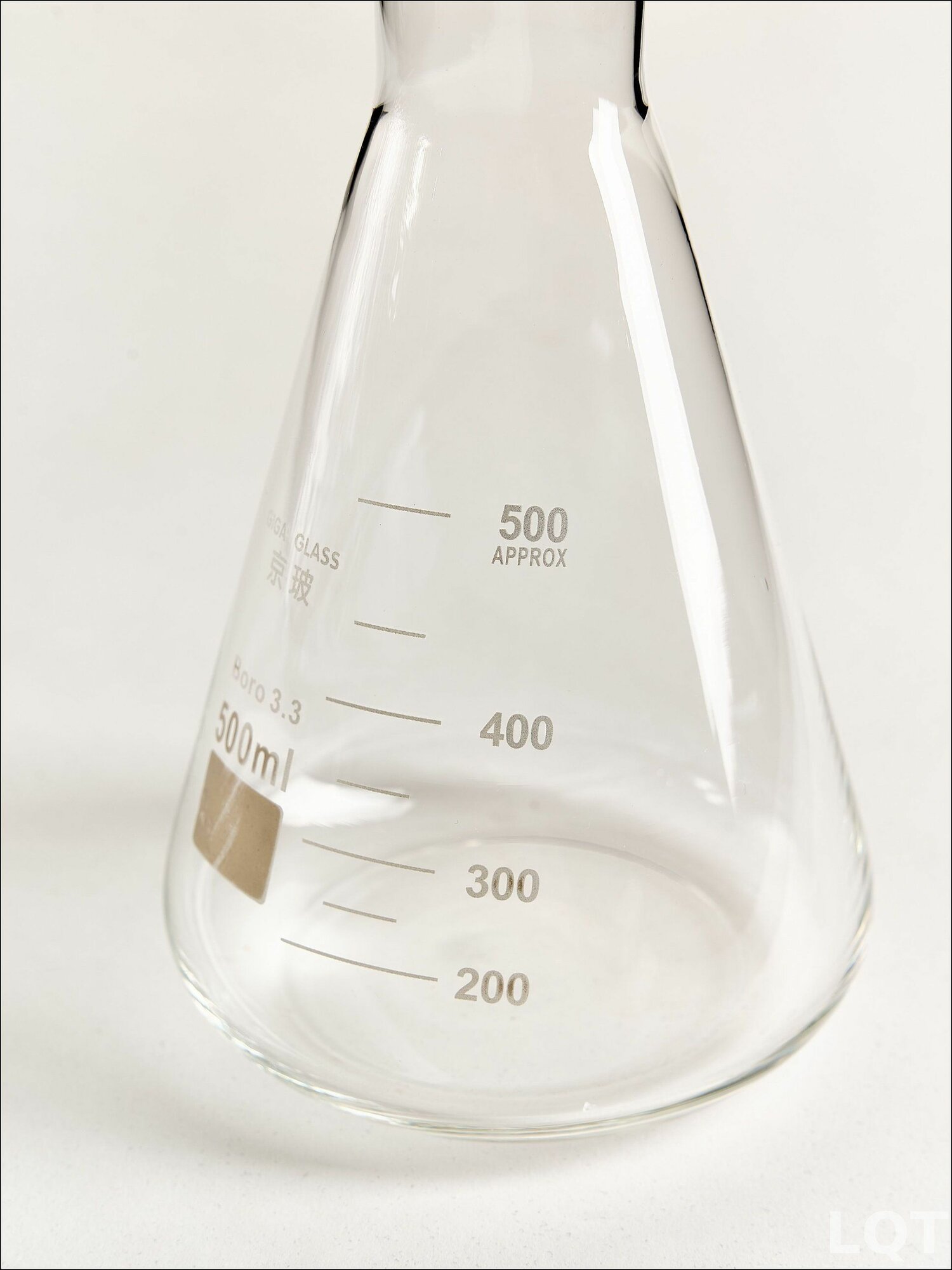 Колба коническая Эрленмейера лабораторная 500 мл термостойкая для химии, стеклянная посуда для опытов