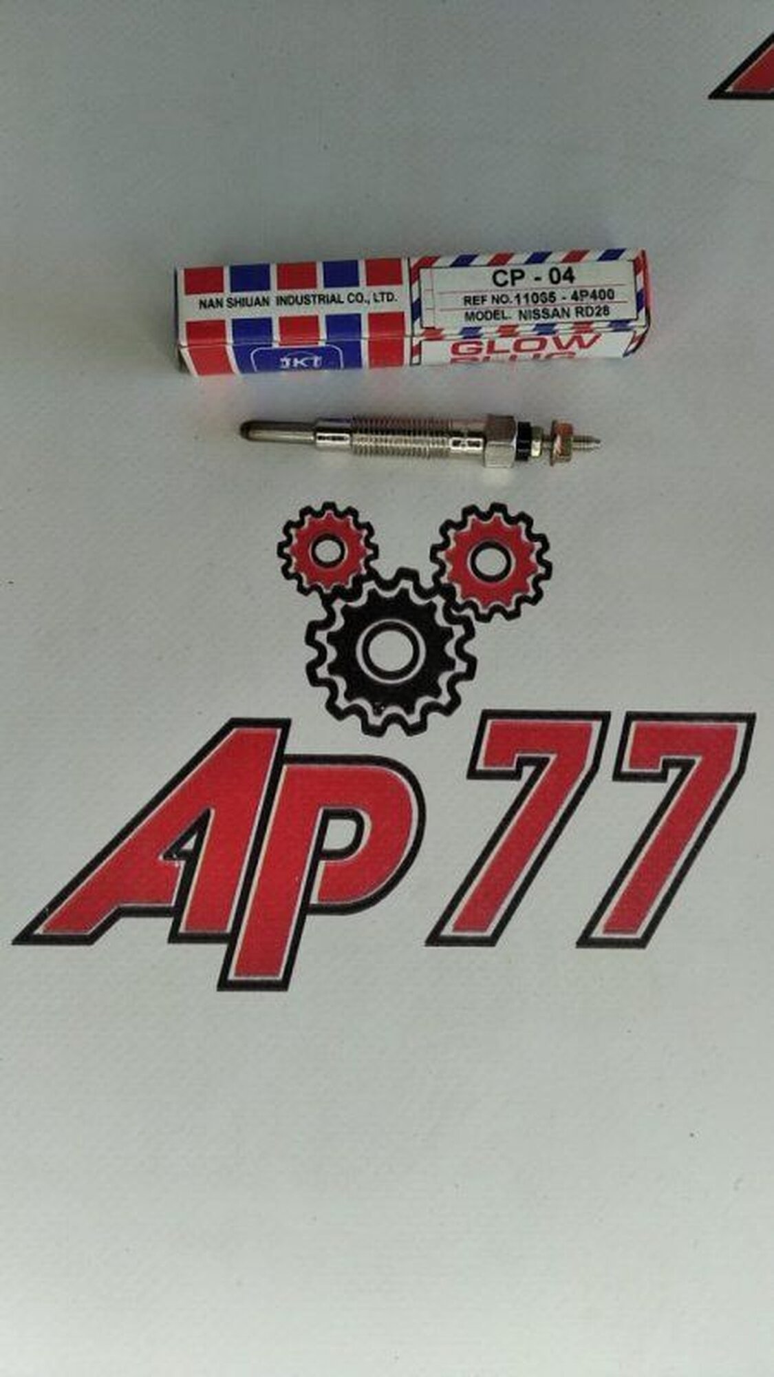 Свеча накаливания HKT для автомобилей Nissan RD28, 11 V, CP04, 1 штука