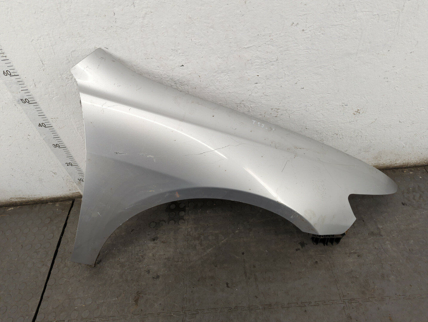Крыло правое переднее Honda Accord 7 Б/У