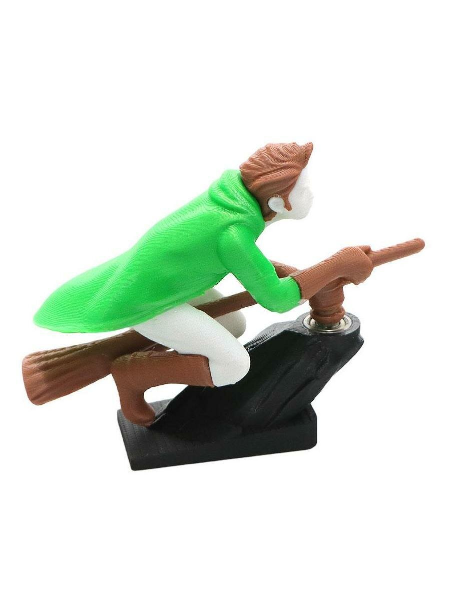 Фигурка на капот Ведьма, дрифтующая вместе с автомобилем мужчина , высота 7.8 см