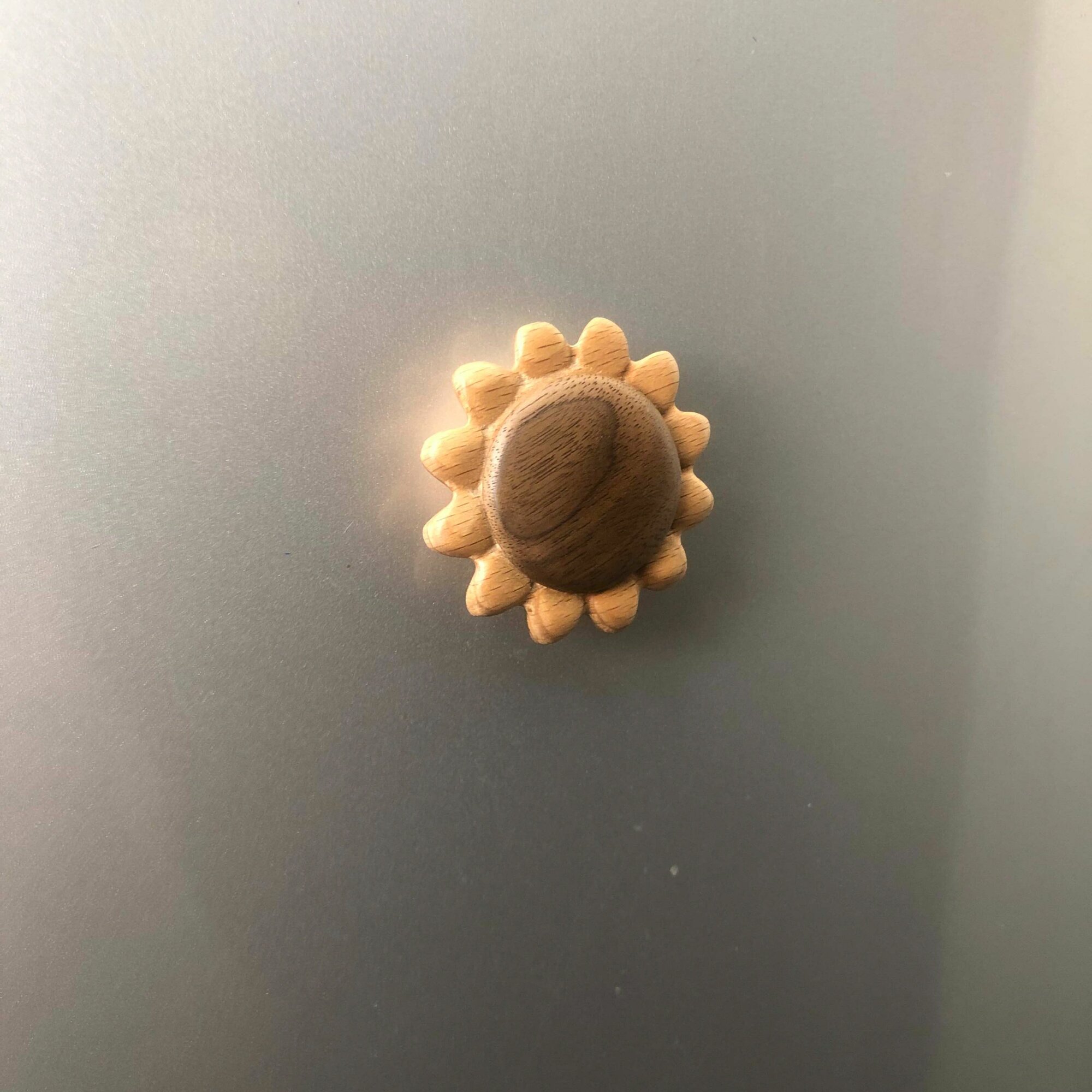 Магнит на холодильник Hismoo из цельного дерева в виде гриба, милый декоративный ручной магнитный стикер, креативный деревянный домашний декор