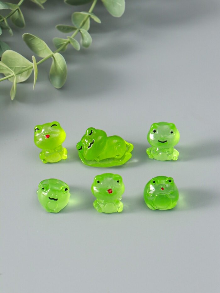 Набор фигурок из эпоксидной смолы флуоресцентные «Лягушата», 6 шт, 3.2×2.5×2 см