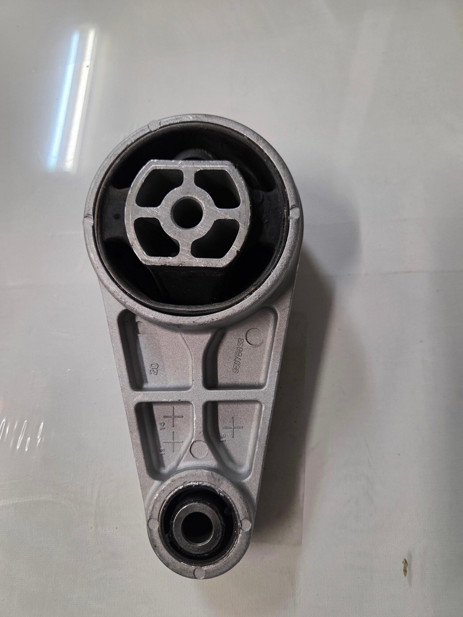 Опора КПП задняя CHEVROLET Lacetti/GENTRA 95076633