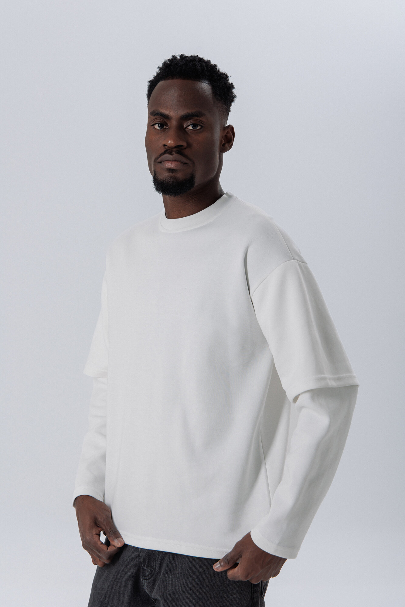 Лонгслив оверсайз плотный