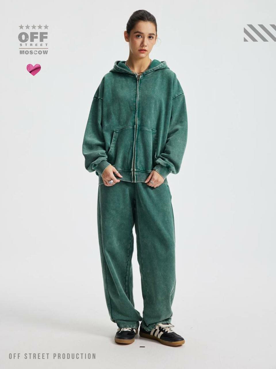 Толстовка спортивная