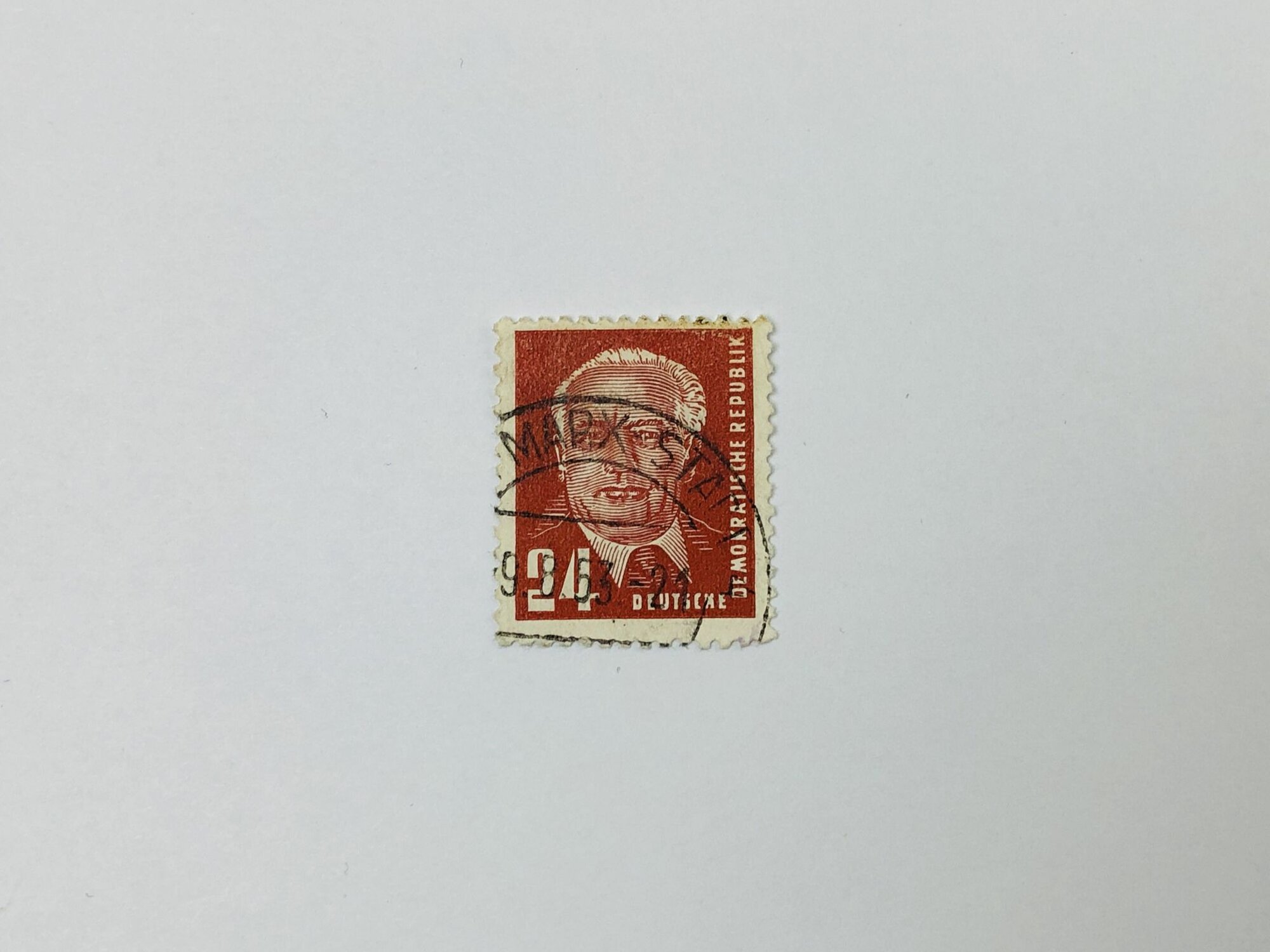 Почтовые марки Стандартный выпуск. Президент страны Вильгельм Пик. Персоналии. Германия (ГДР). 1952. Михель: DD 324. Гашен