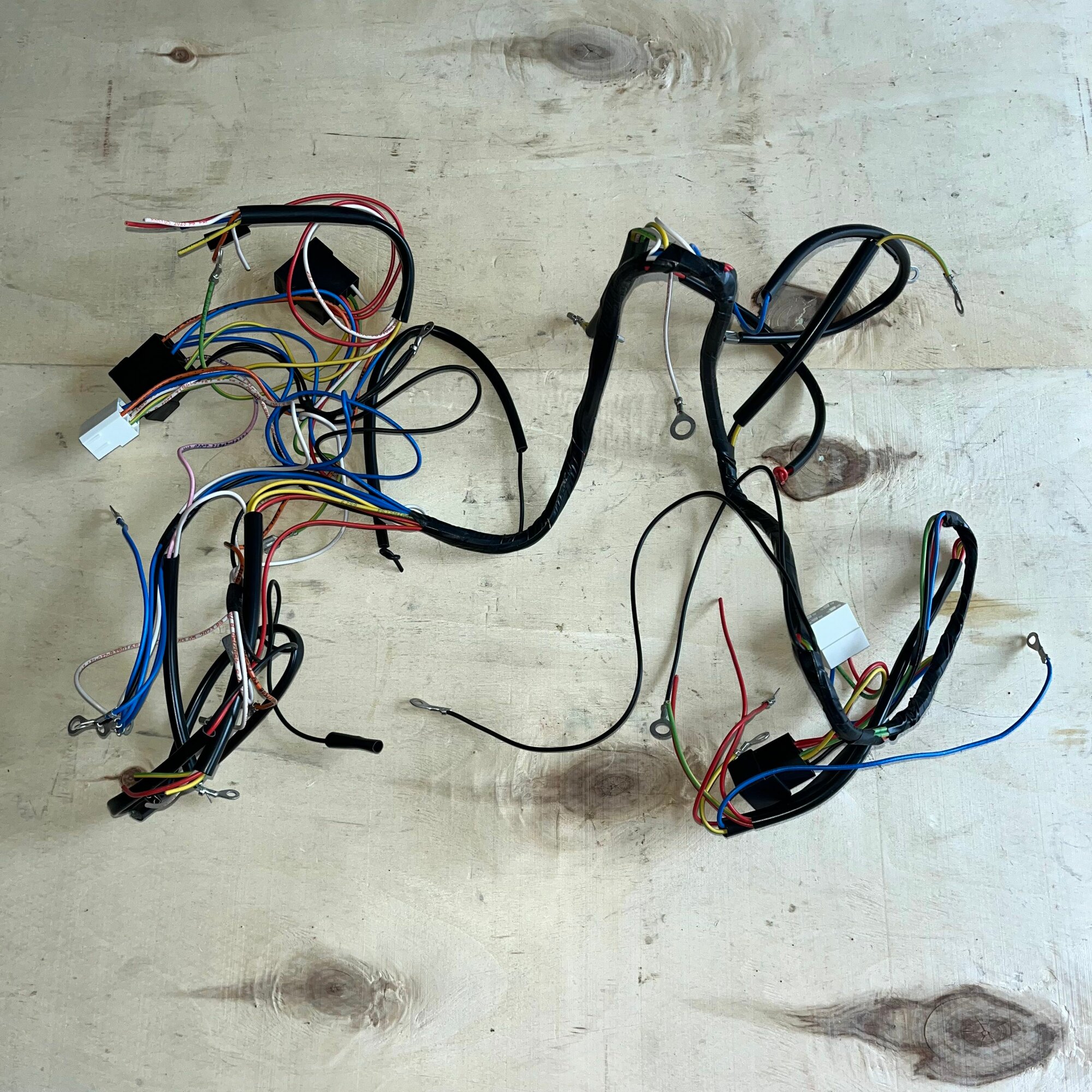 Проводка центральная Днепр (Россия)