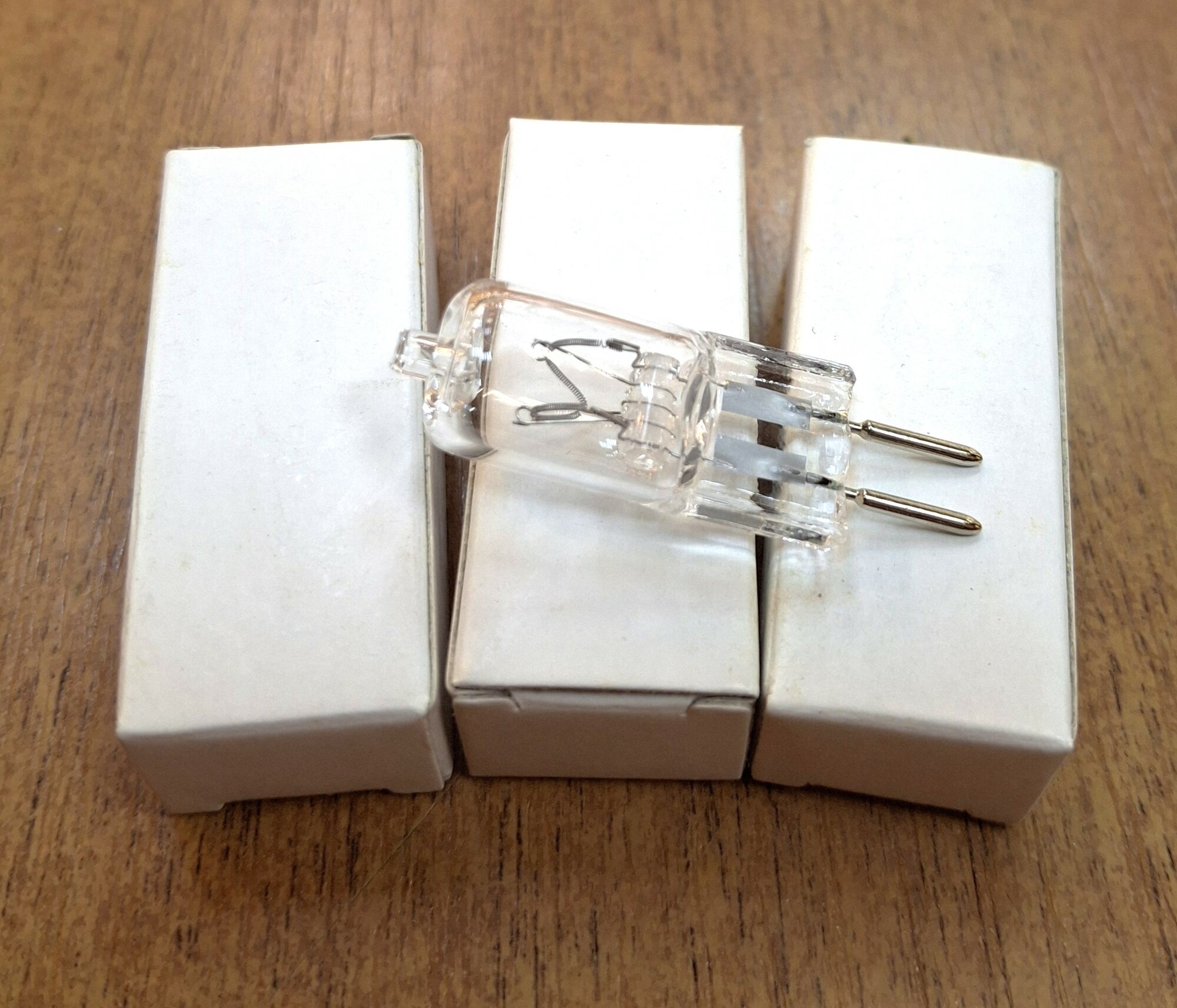 Лампа галогенная UNELI JCD G6.35 220v 50w индивидуальная упаковка (25 штук)