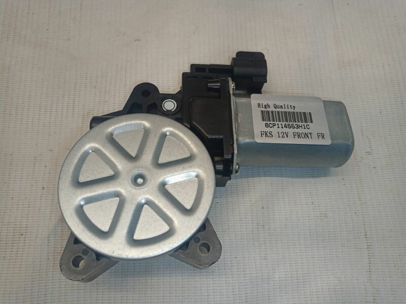 Моторчик стеклоподъемника Ford Focus 3 2011 перед. прав.