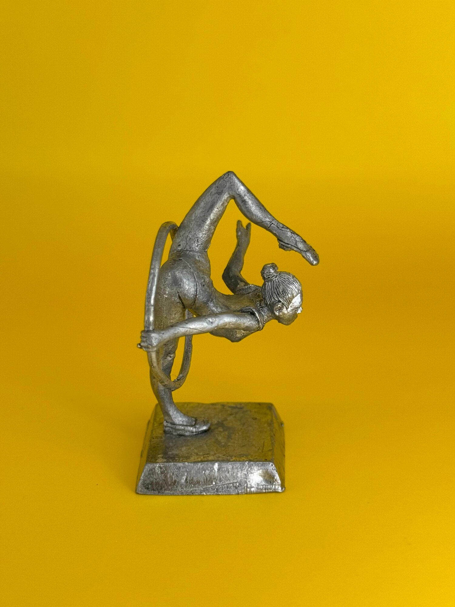 Коллекционный оловянный солдатик фигурка Гимнастка с обручем 1:32 5 см