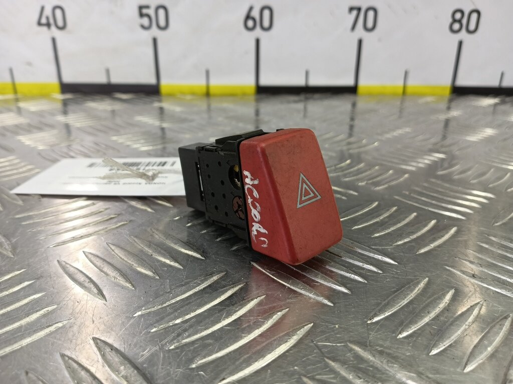 Кнопка аварийной сигнализации Б/У для HONDA Accord VII рестайлинг (2005—2008) 35510SEAE01