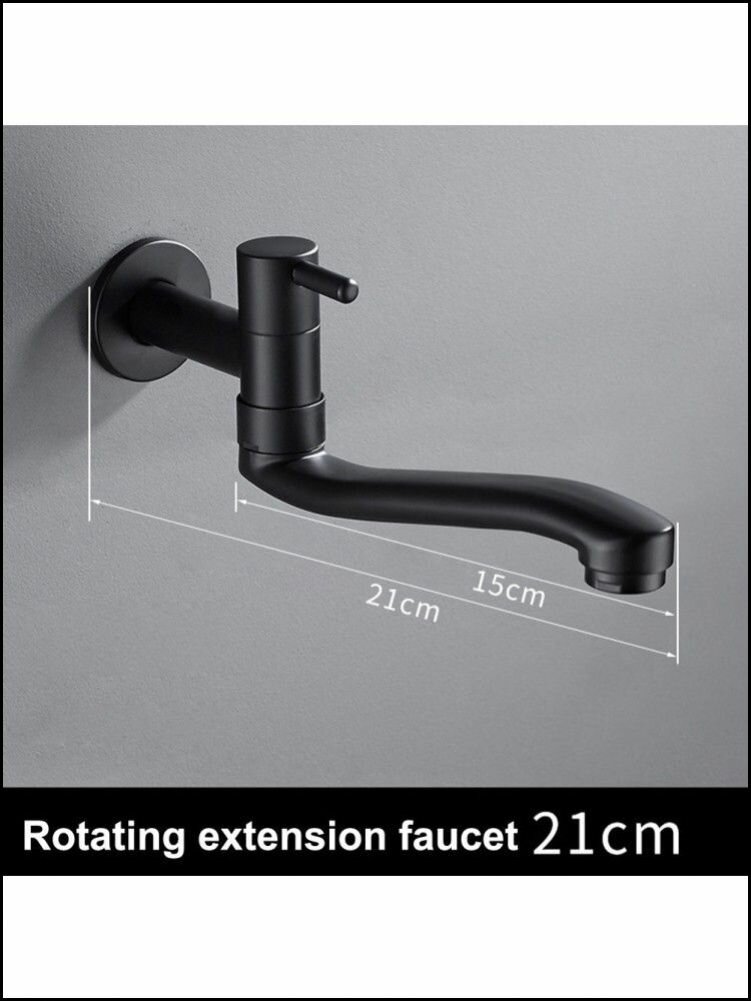 Эксклюзивный черный балкон с краном, шваброй и бассейном