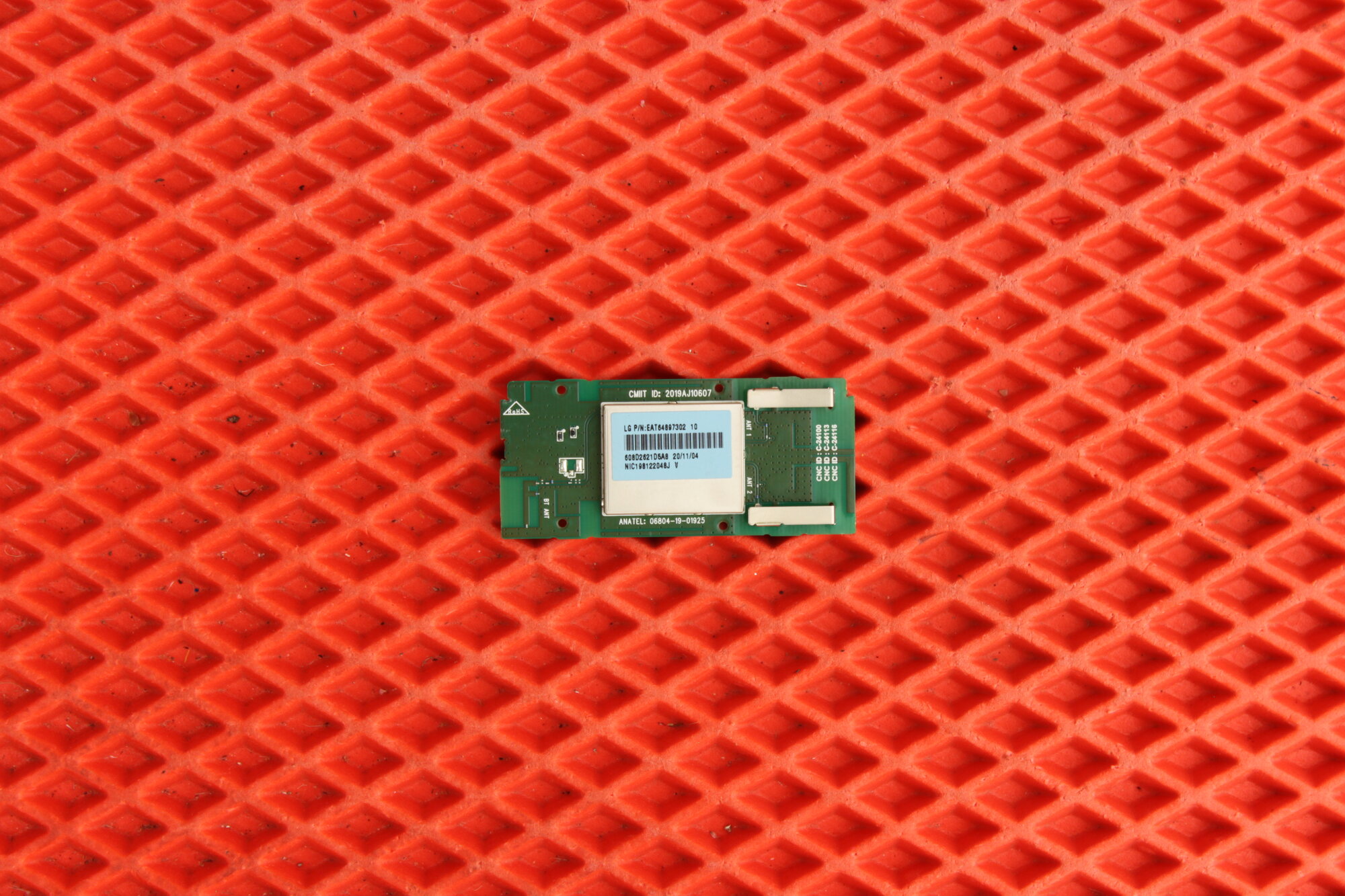 Модуль (WI-FI) LGSBWAC02 для телевизора LG 65UN81006LB в надёжной упаковке