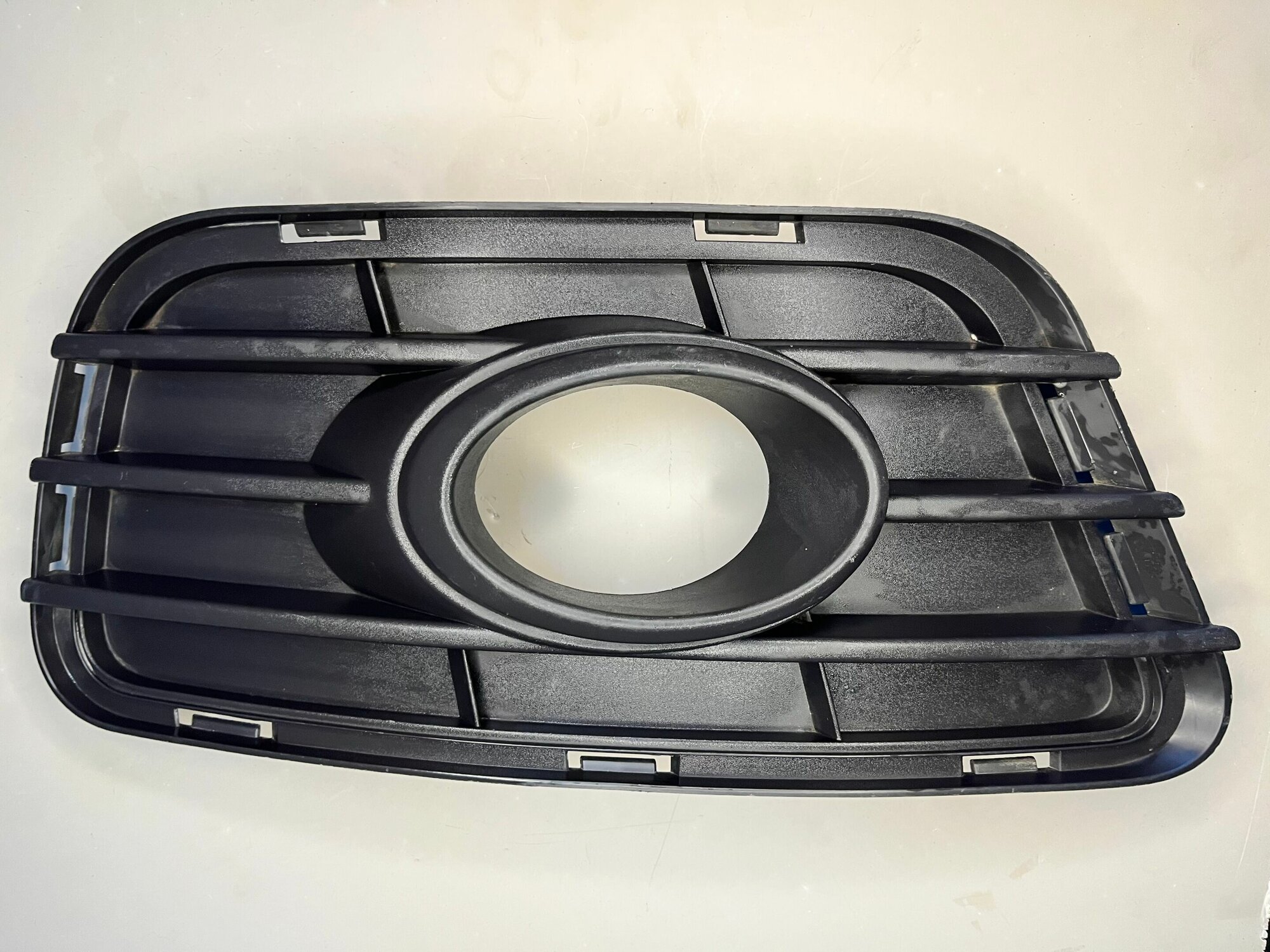 Решетка фары противотуманной правой Zotye T600 [2.0 16V 6AMT внедорожник Turbo] 2803104001B11