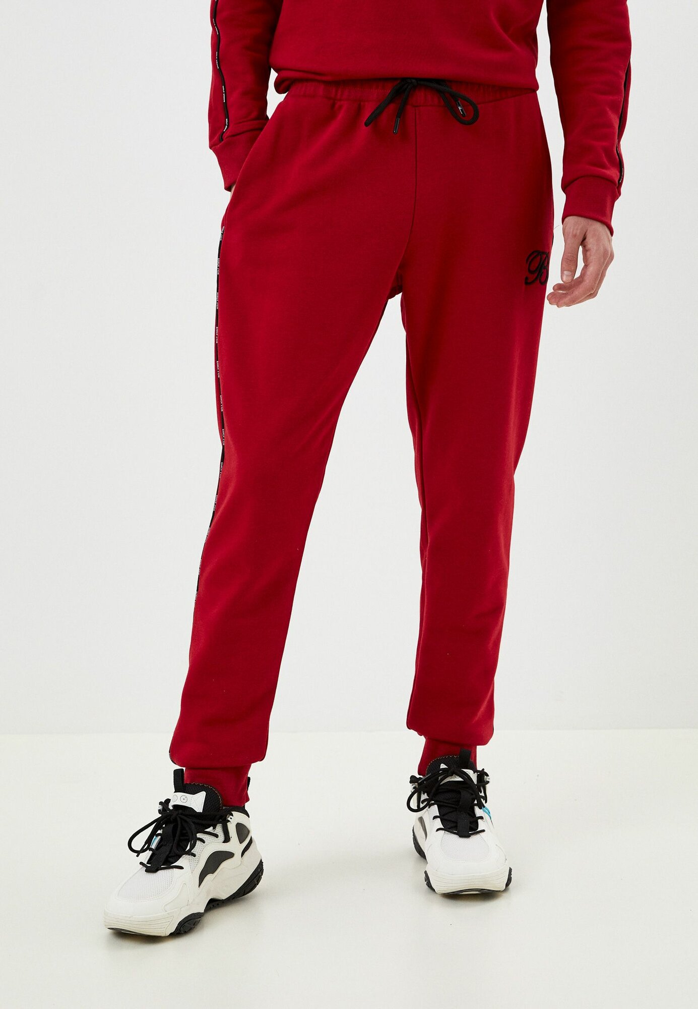 Брюки спортивные