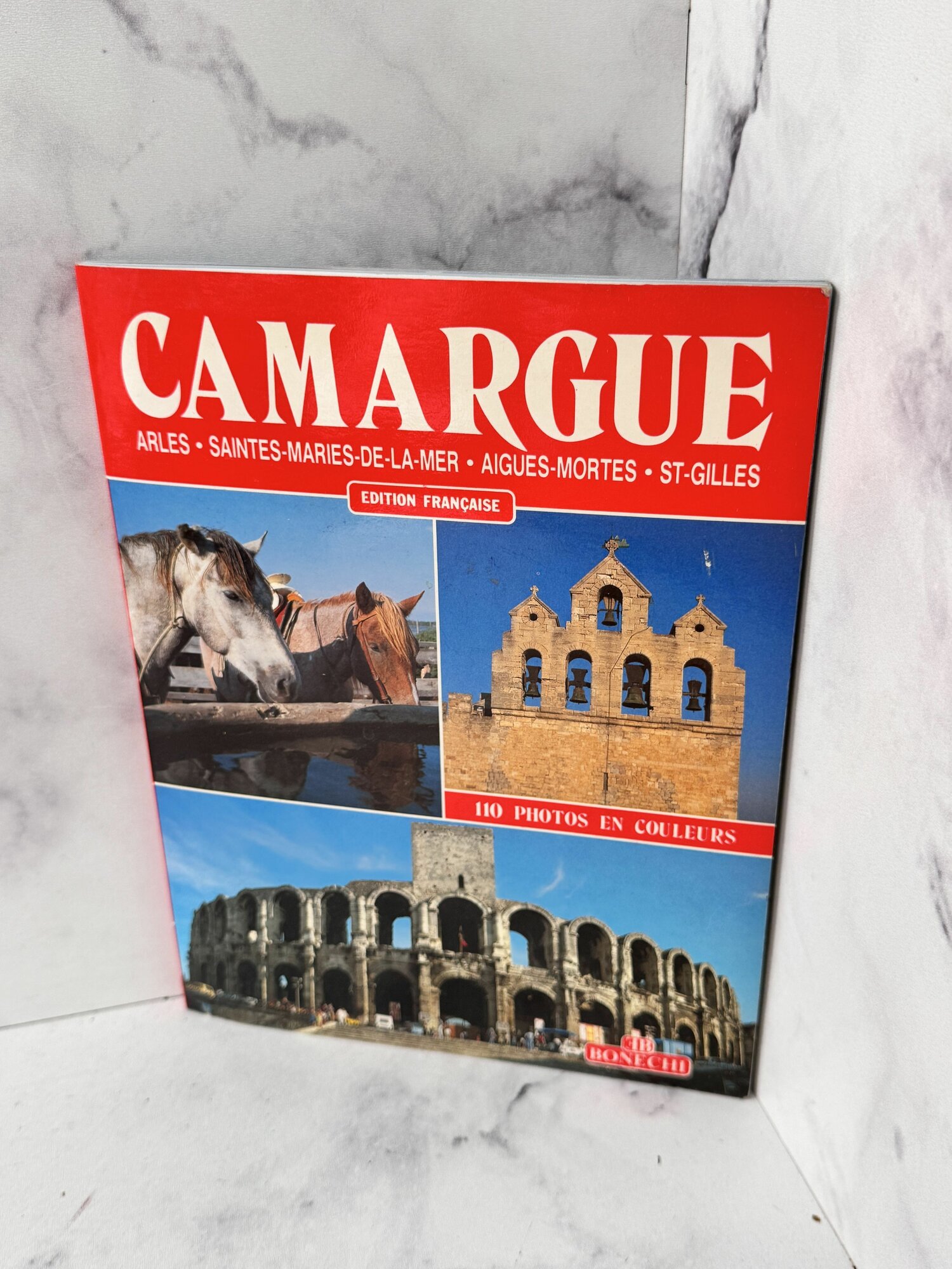 Camargue. Путеводитель на французском.