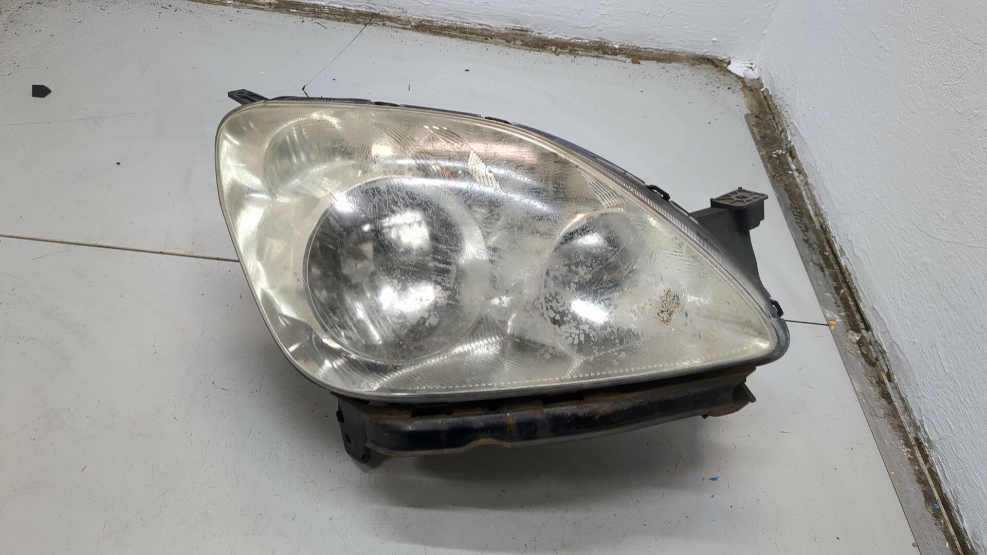 Фара (передняя) правая Honda CR-V Б/У