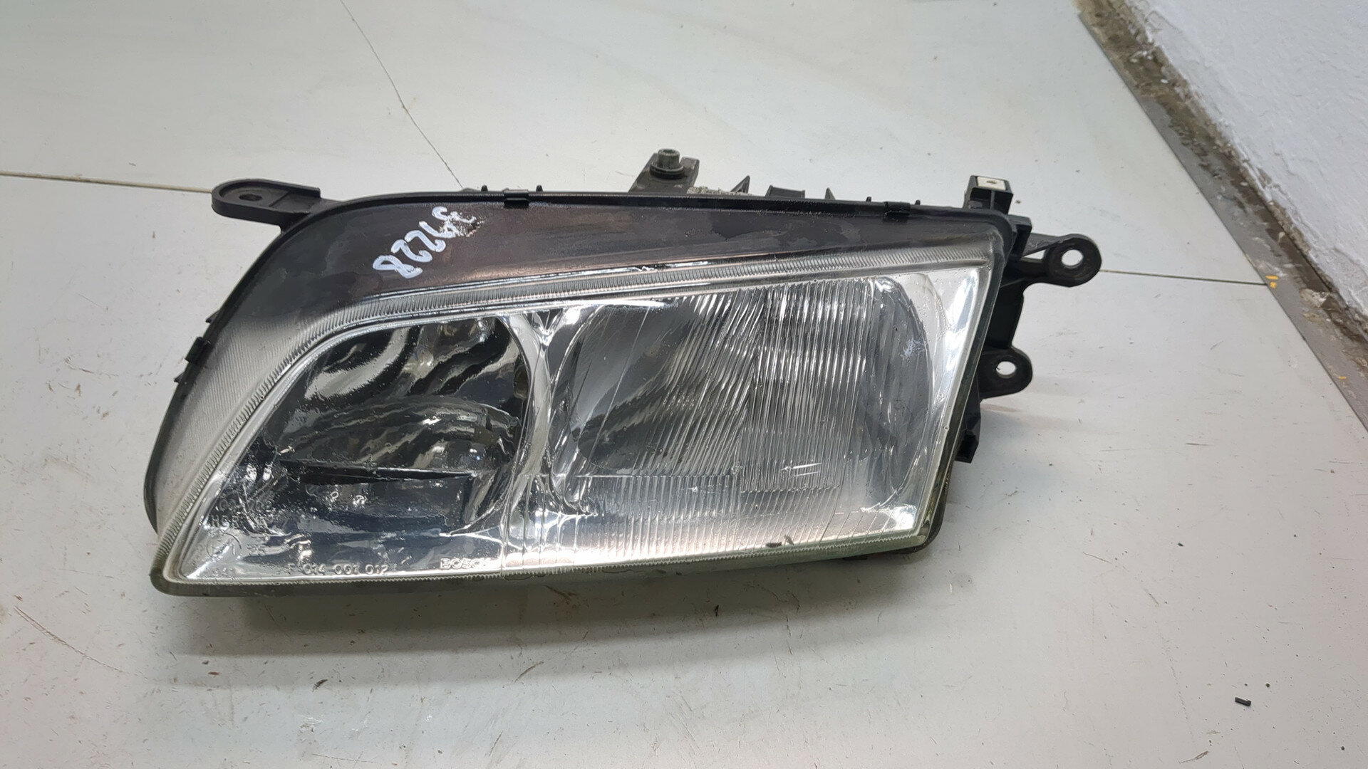 Фара (передняя) левая Mazda 626 Б/У