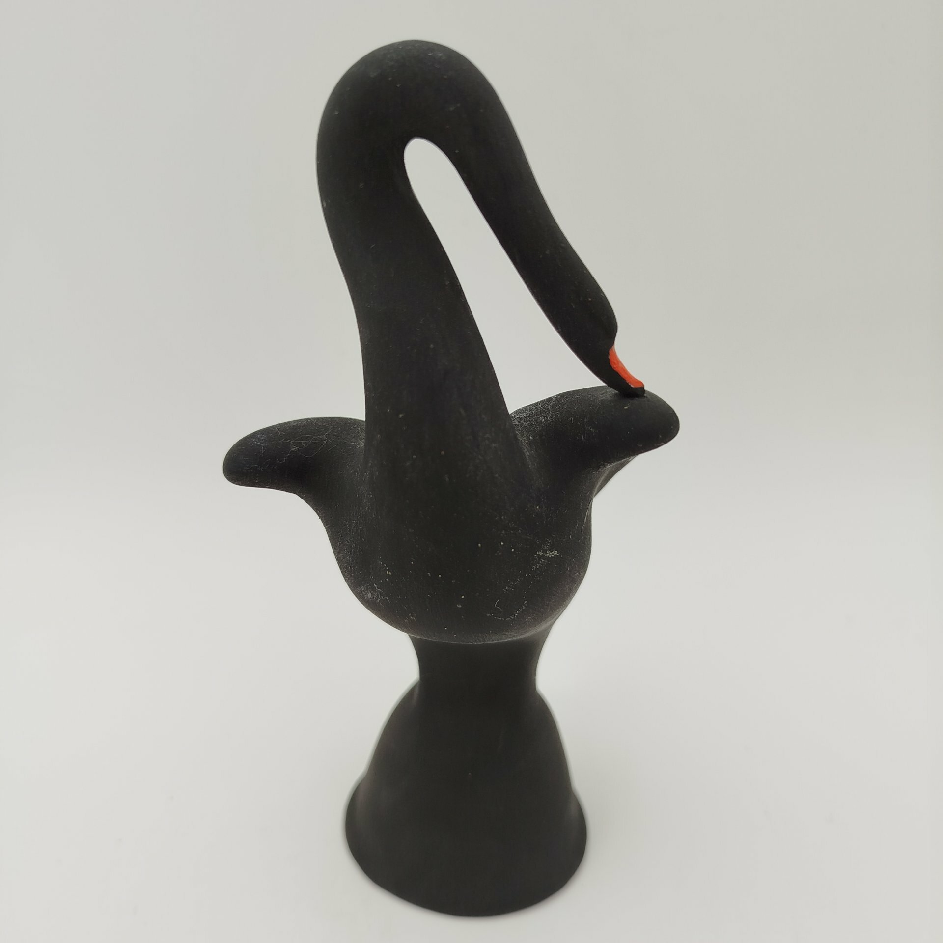 Статуэтка "Черный лебедь", бисквит, крытье, Дулевский фарфоровый завод (Дулёво)