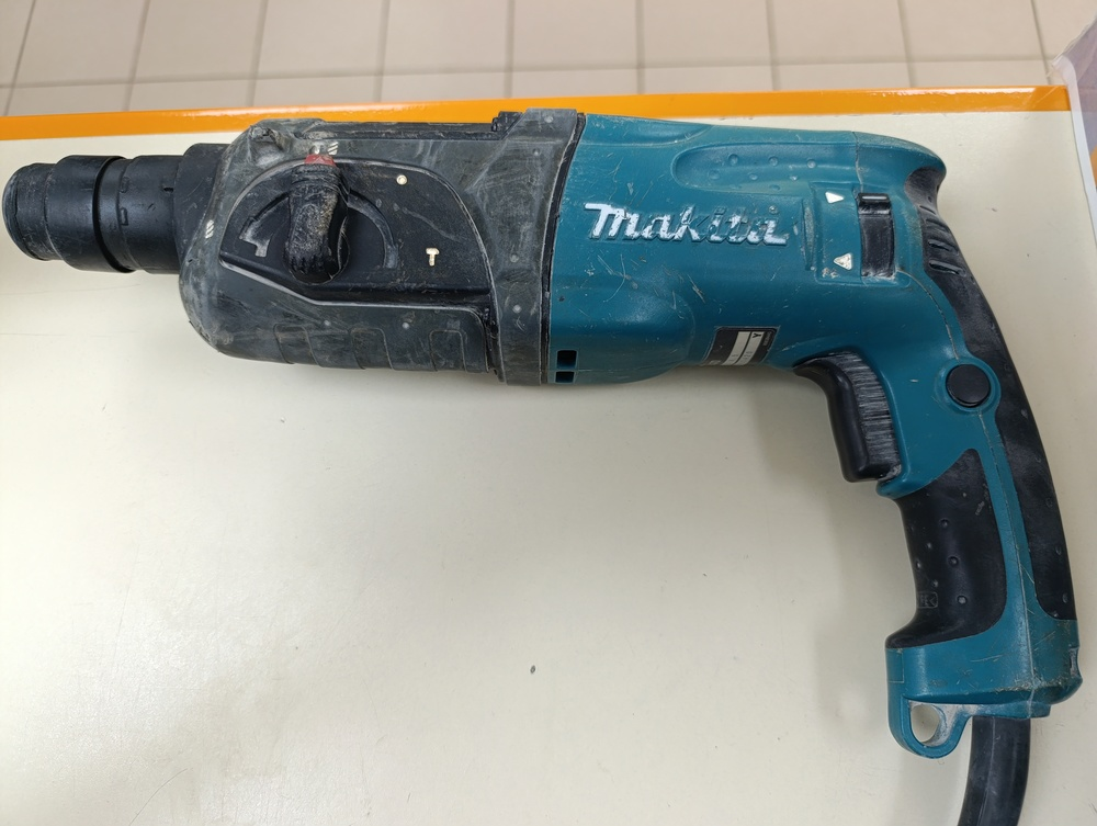Перфоратор Makita HR2470 Б/У