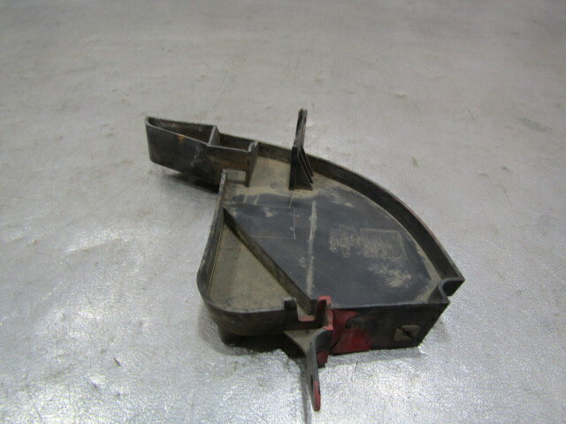 Кронштейн дефлектора правый MAN TGA, TGM, TGL, TGS