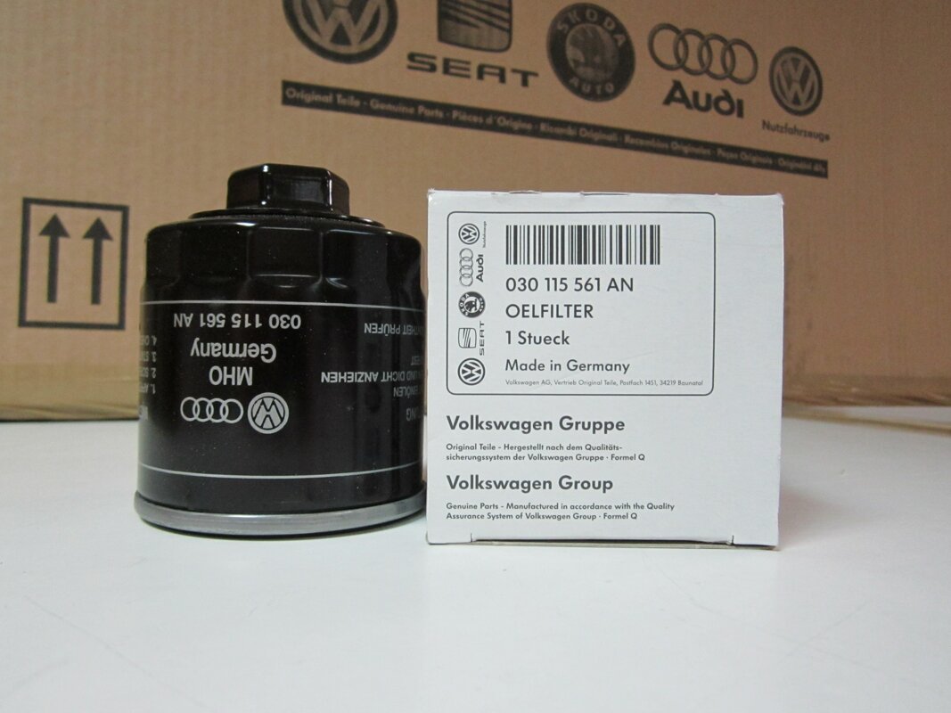 Фильтр масляный GOLF/POLO/CADDY/FABIA VAG арт. 030115561AN