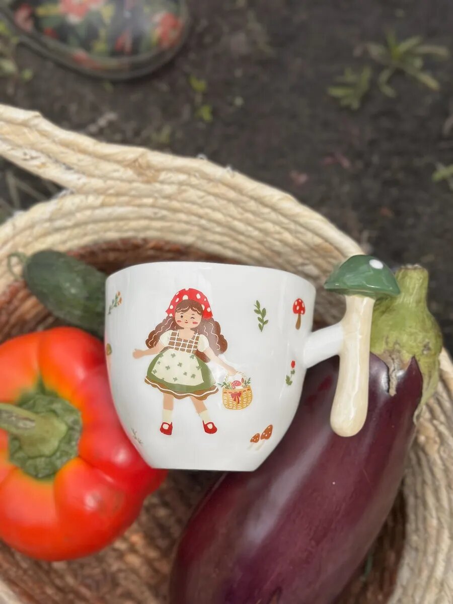 Кружка девочка с мухоморчиком